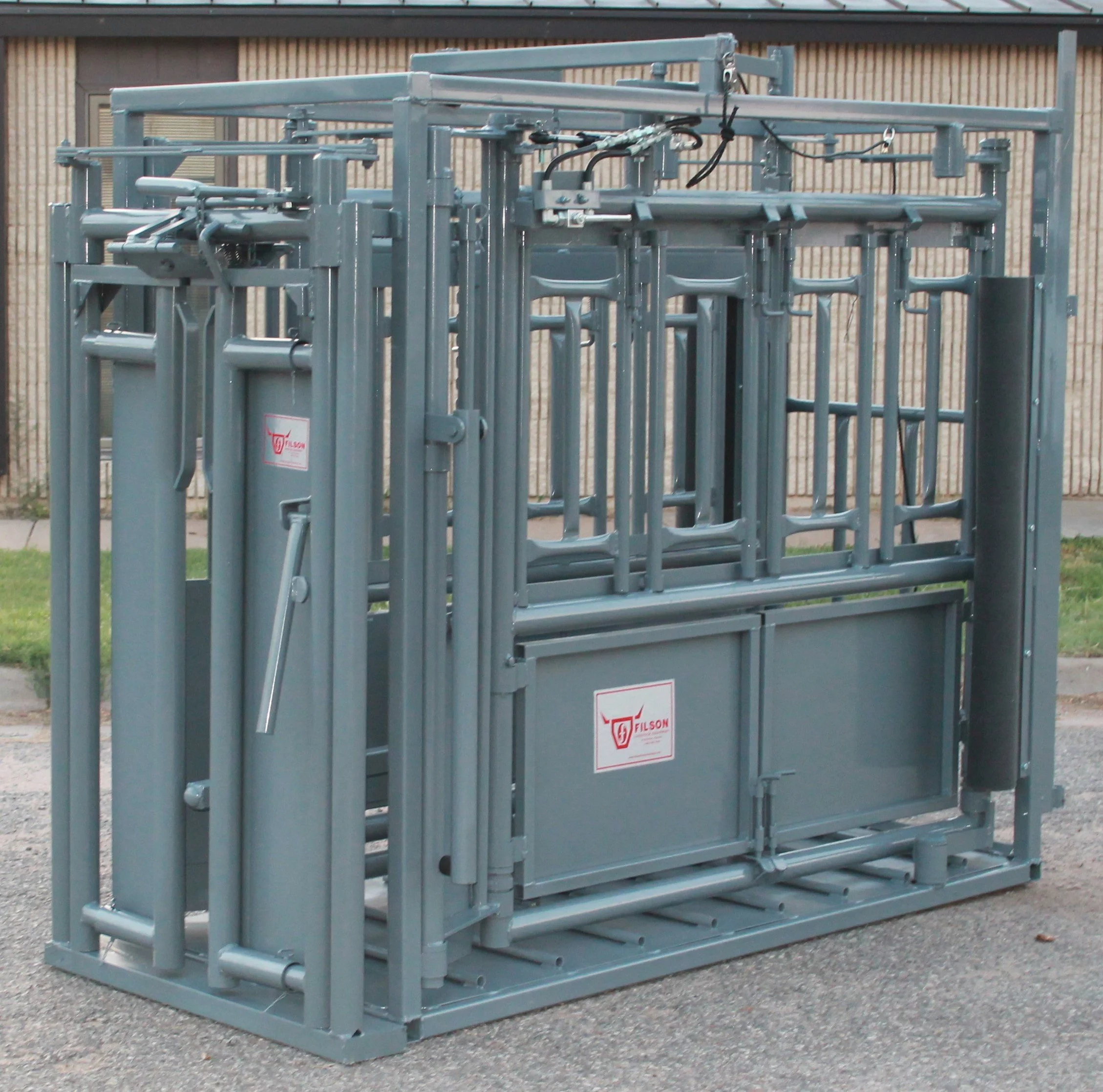 Chutes & Headgates — Filson Livestock Equipment