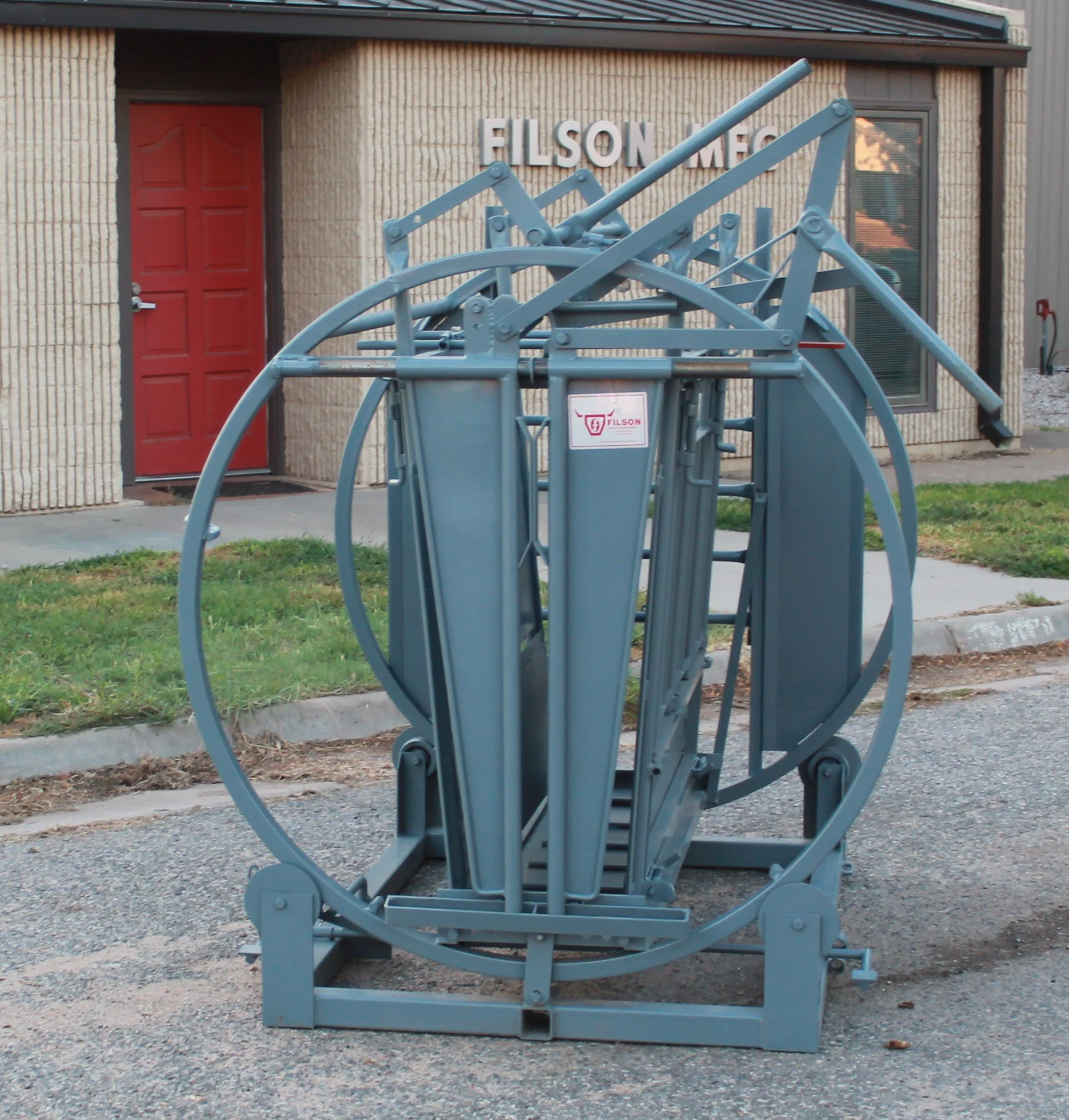 Tilt Tables — Filson Livestock Equipment
