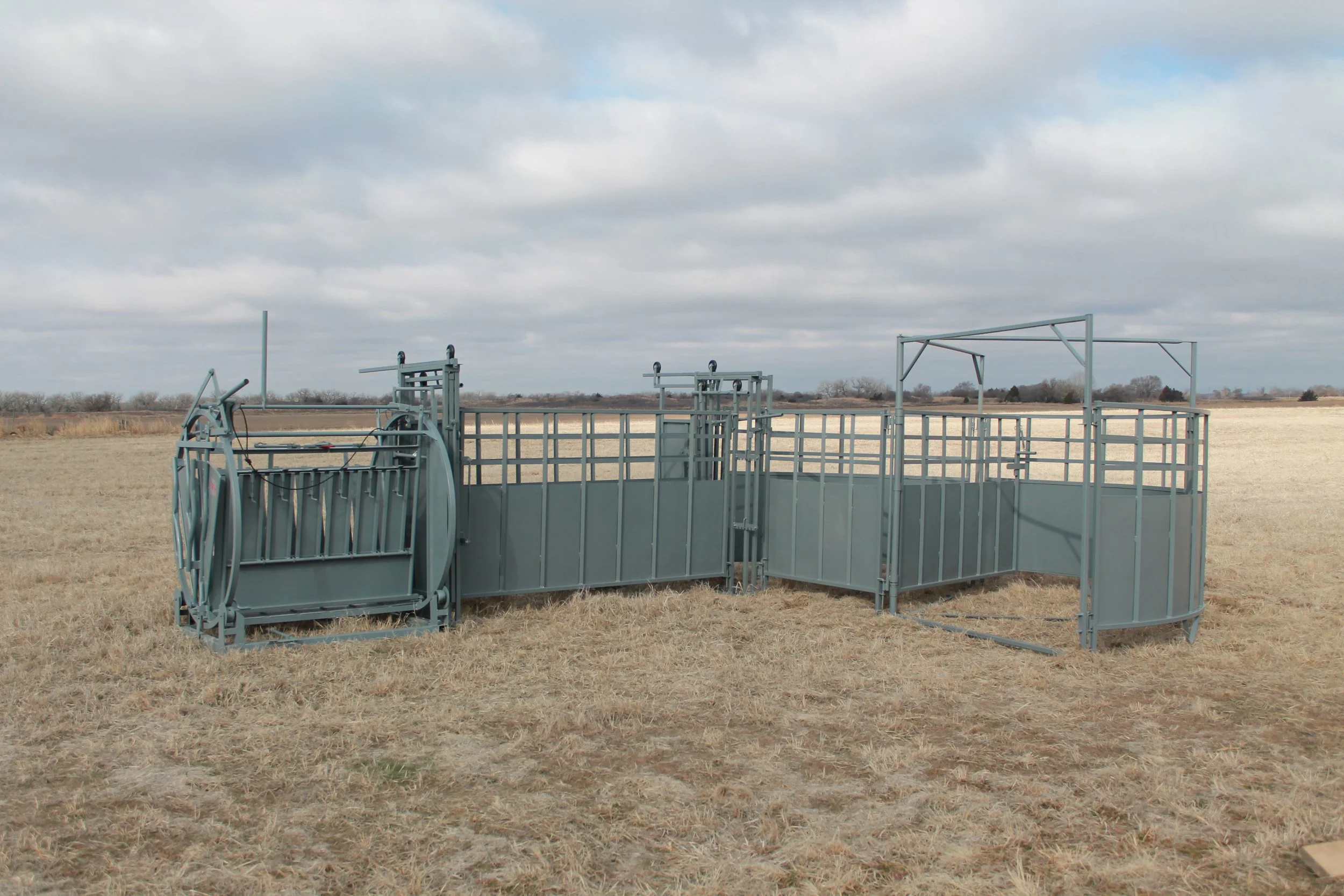 Filson Calf Tub & Alley — Filson Livestock Equipment