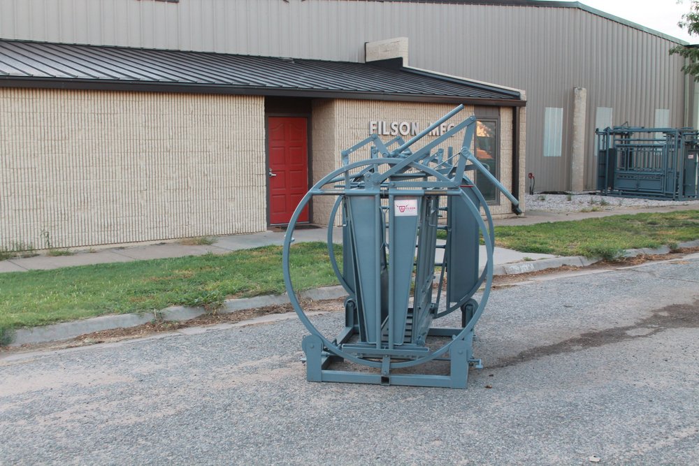 Goat Table & Zebu Table — Filson Livestock Equipment