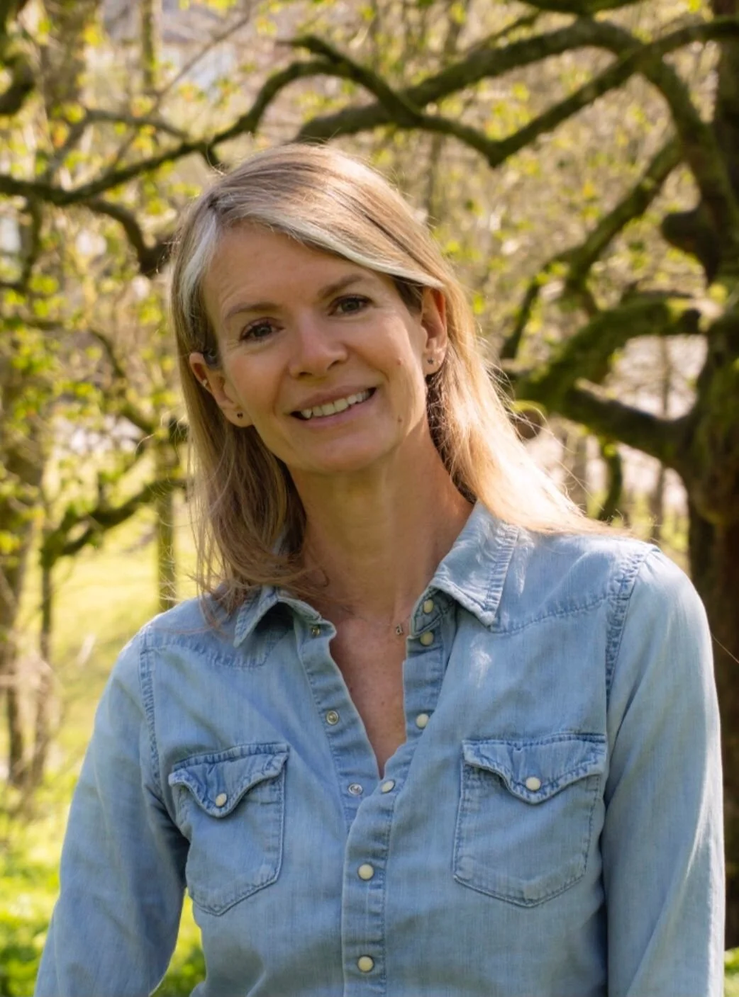 ALLI GODBOLD - ROCK THE GLOW