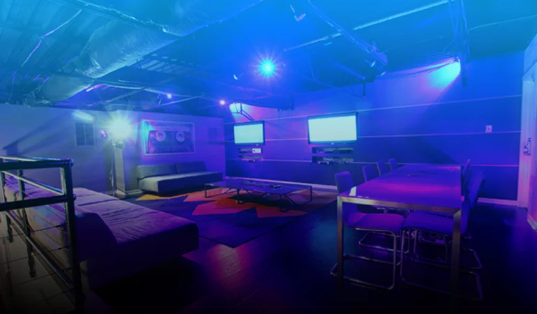 STREET EXECS STUDIOS