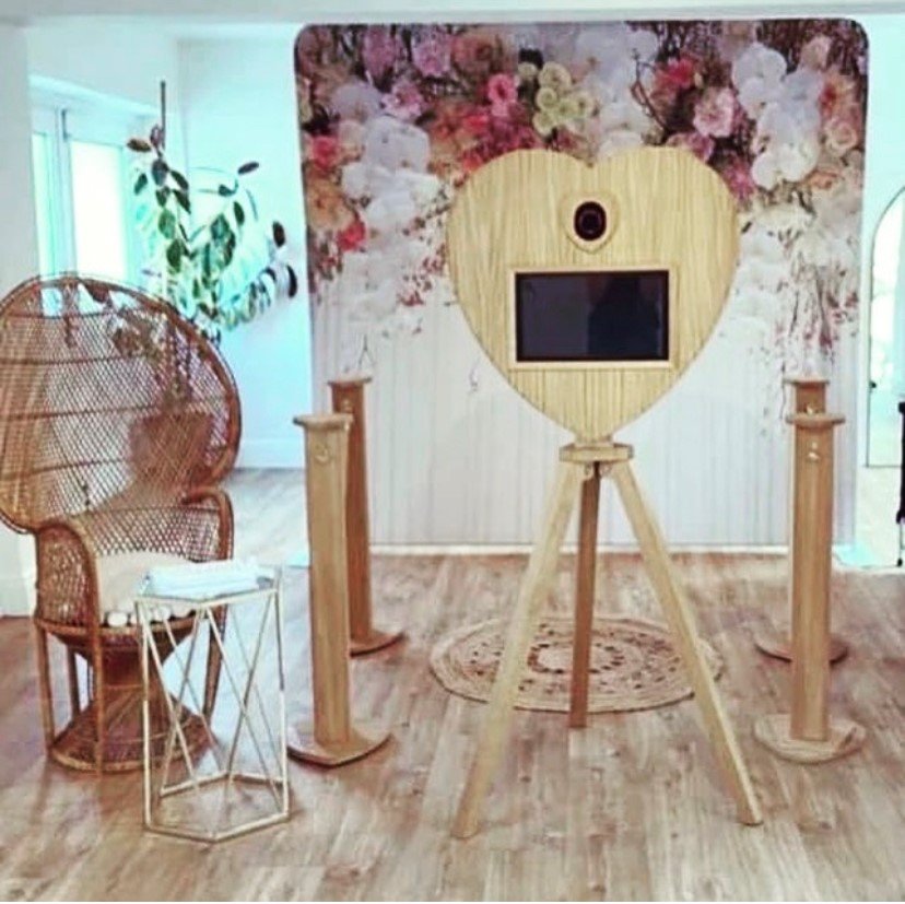 Heart Photo Booth — Horizon Event Hire