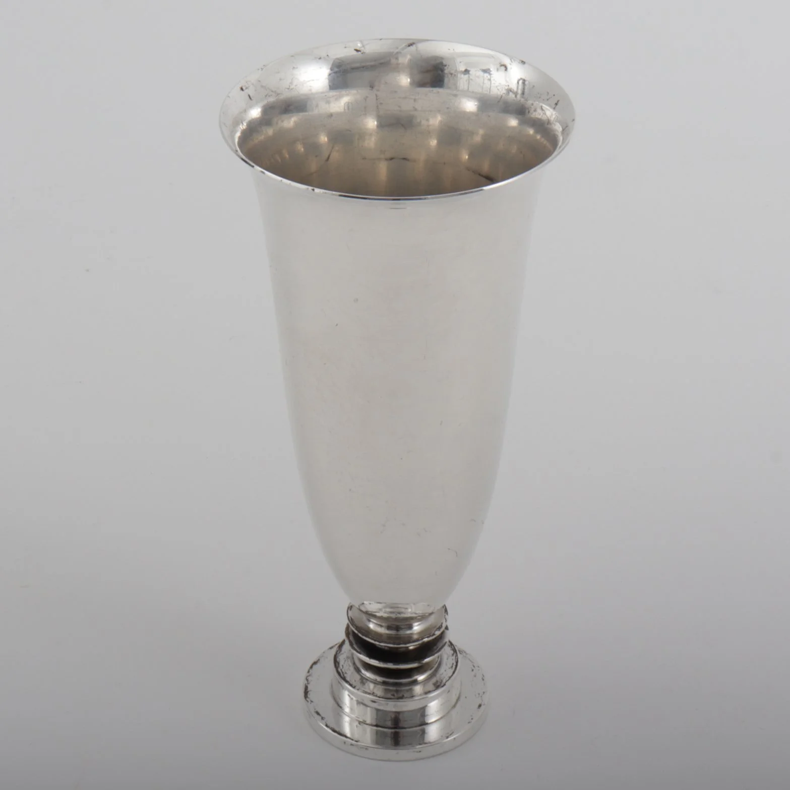 Georg Jensen Sterling Silver "Pyramid" Vase No. 676 by Harald Nielsen ...