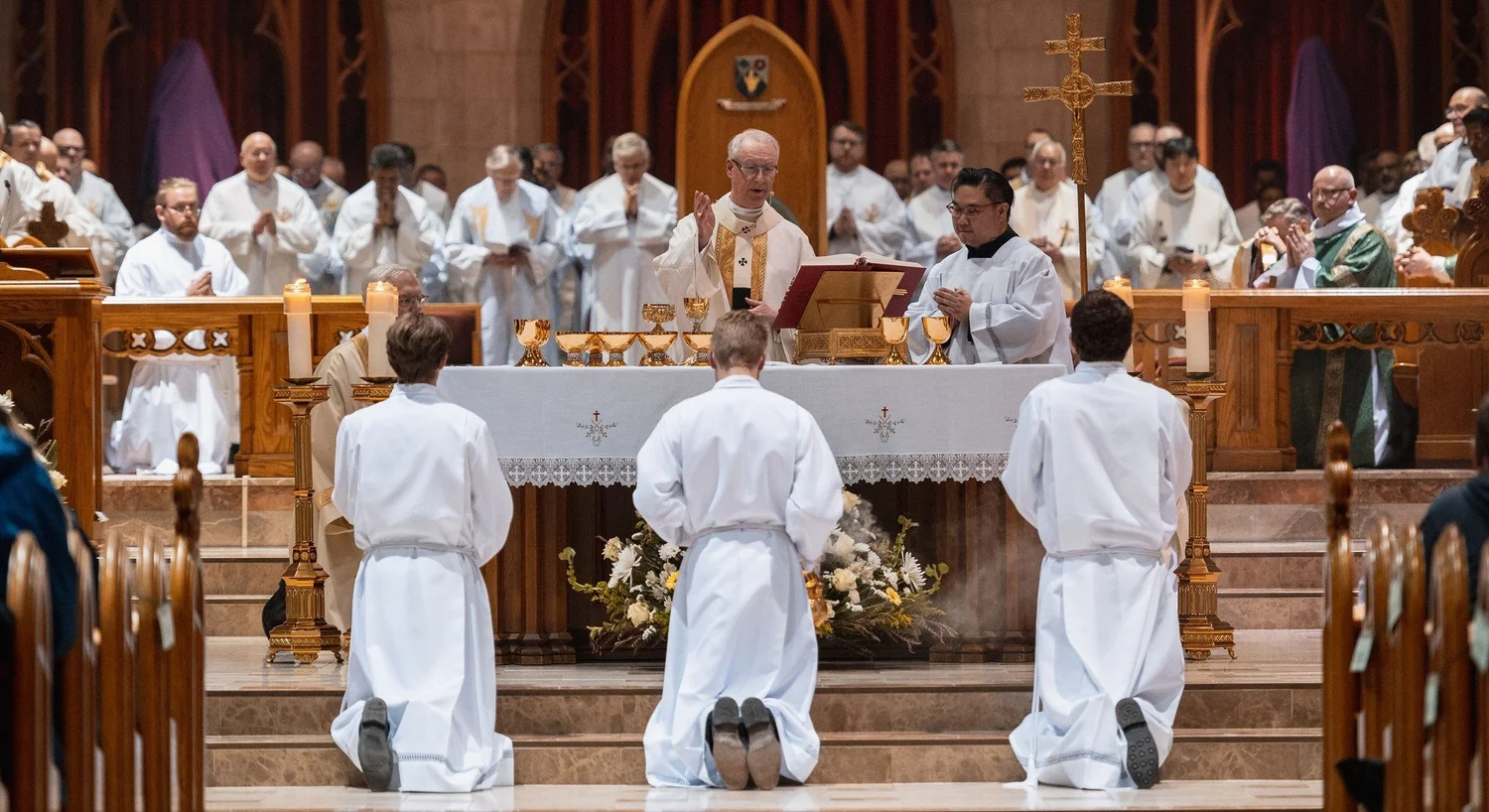 Why Every Catholic Should Attend the Chrism Mass — Catholic Arena