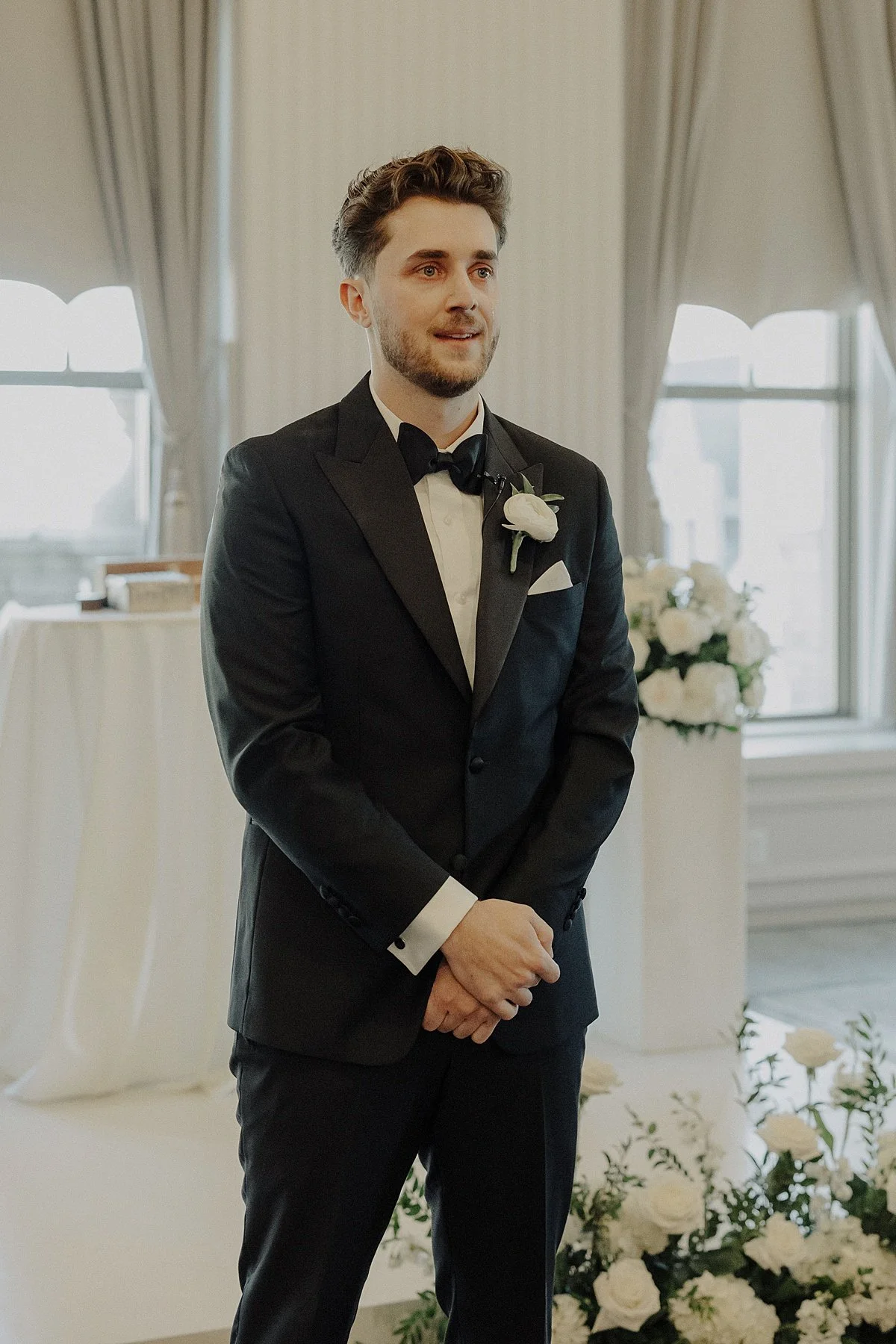 Elegant Pfister Hotel Wedding in Milwaukee — Nikki Kate Photography
