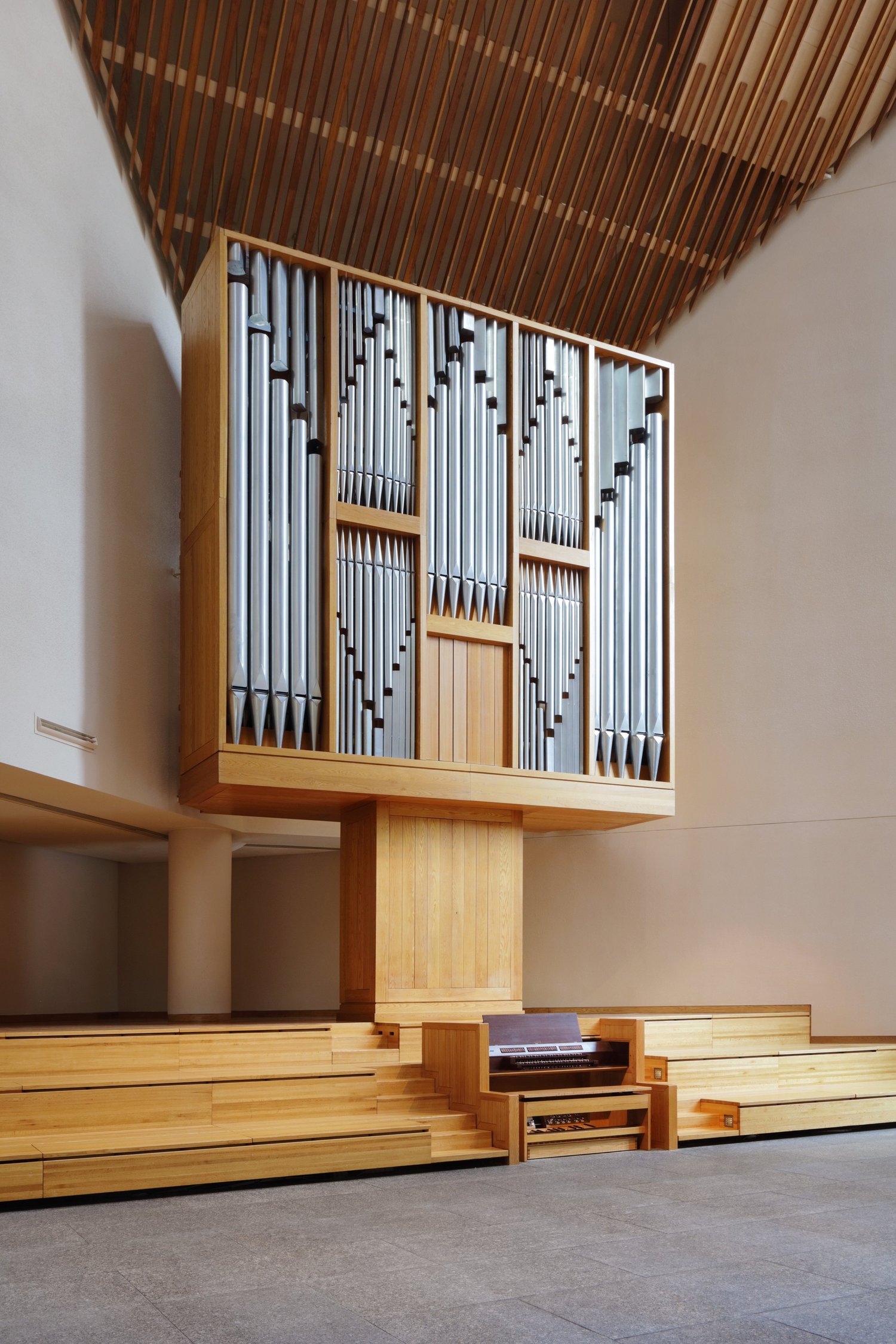 The Diapason: Klais–Fisk Organ — Saint Peter's Church