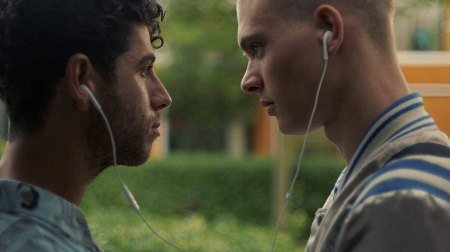 [Review] Just Friends — Gayly Dreadful -- Bursting out of your closet ...
