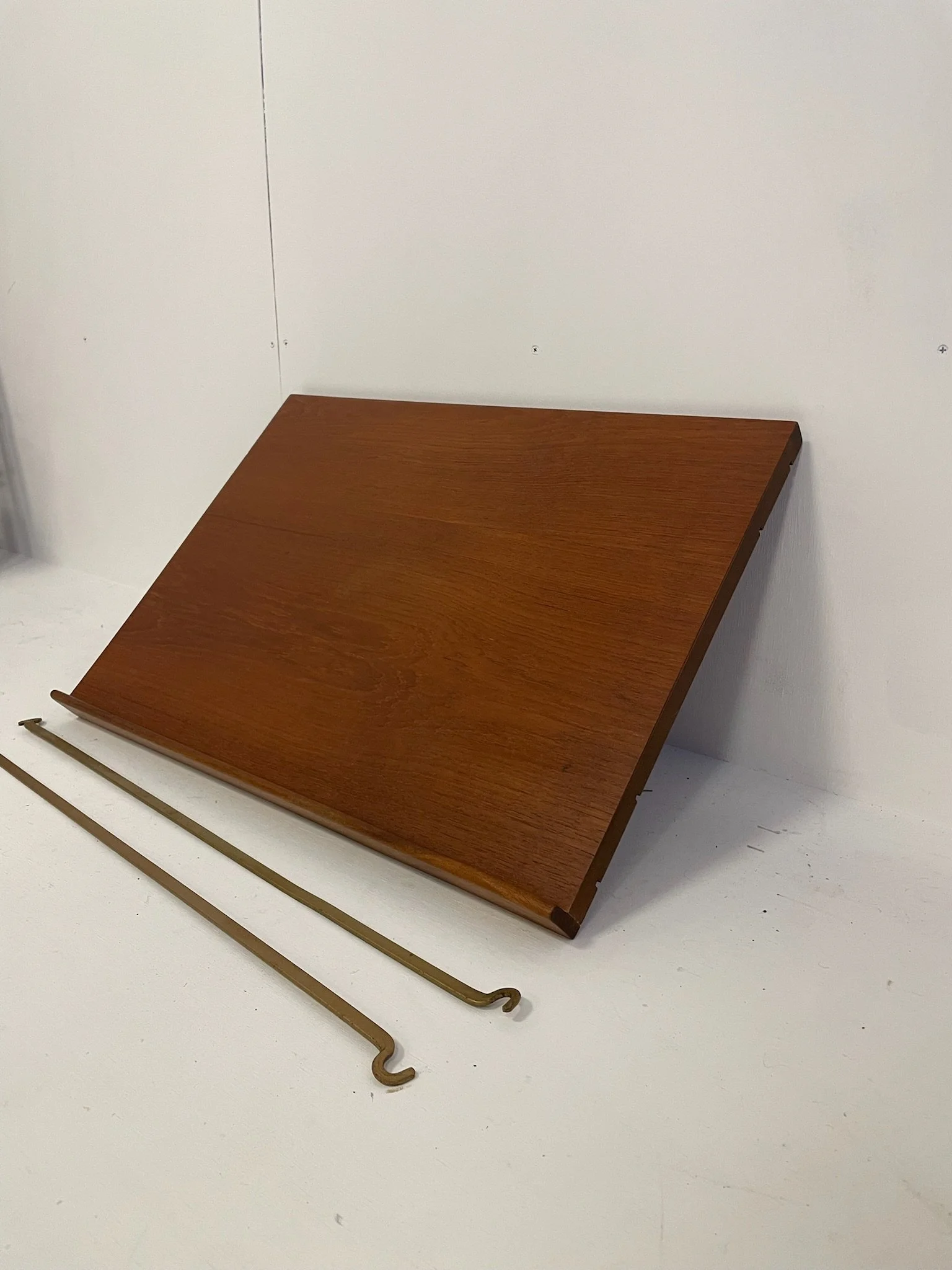 Ladderax — Modern Magpies