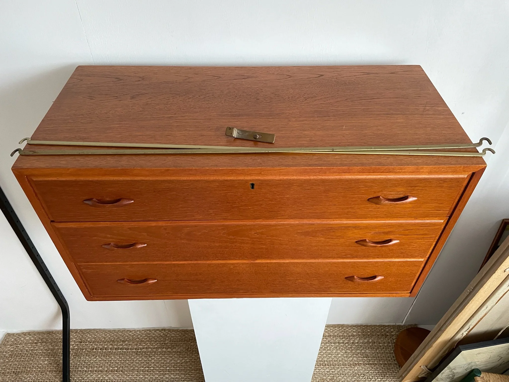 Ladderax — Modern Magpies