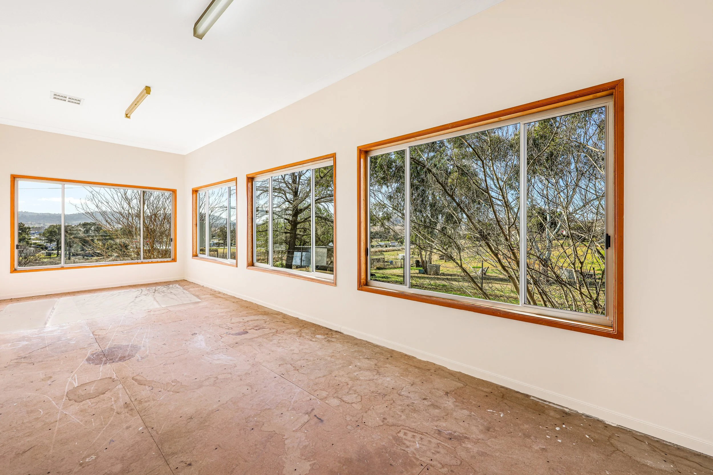 10 RAILWAY ST DETAILS — Purtle Plevey