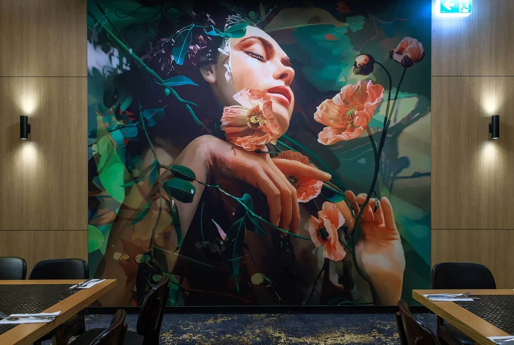 Walls — Loretta Lizzio