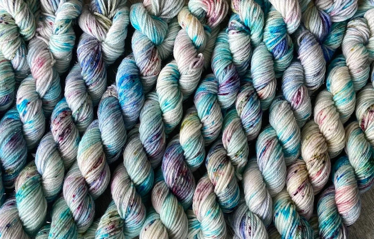 The Vacationer "RIVIERA" Yarn Kit with free pattern — Madrigal Yarns