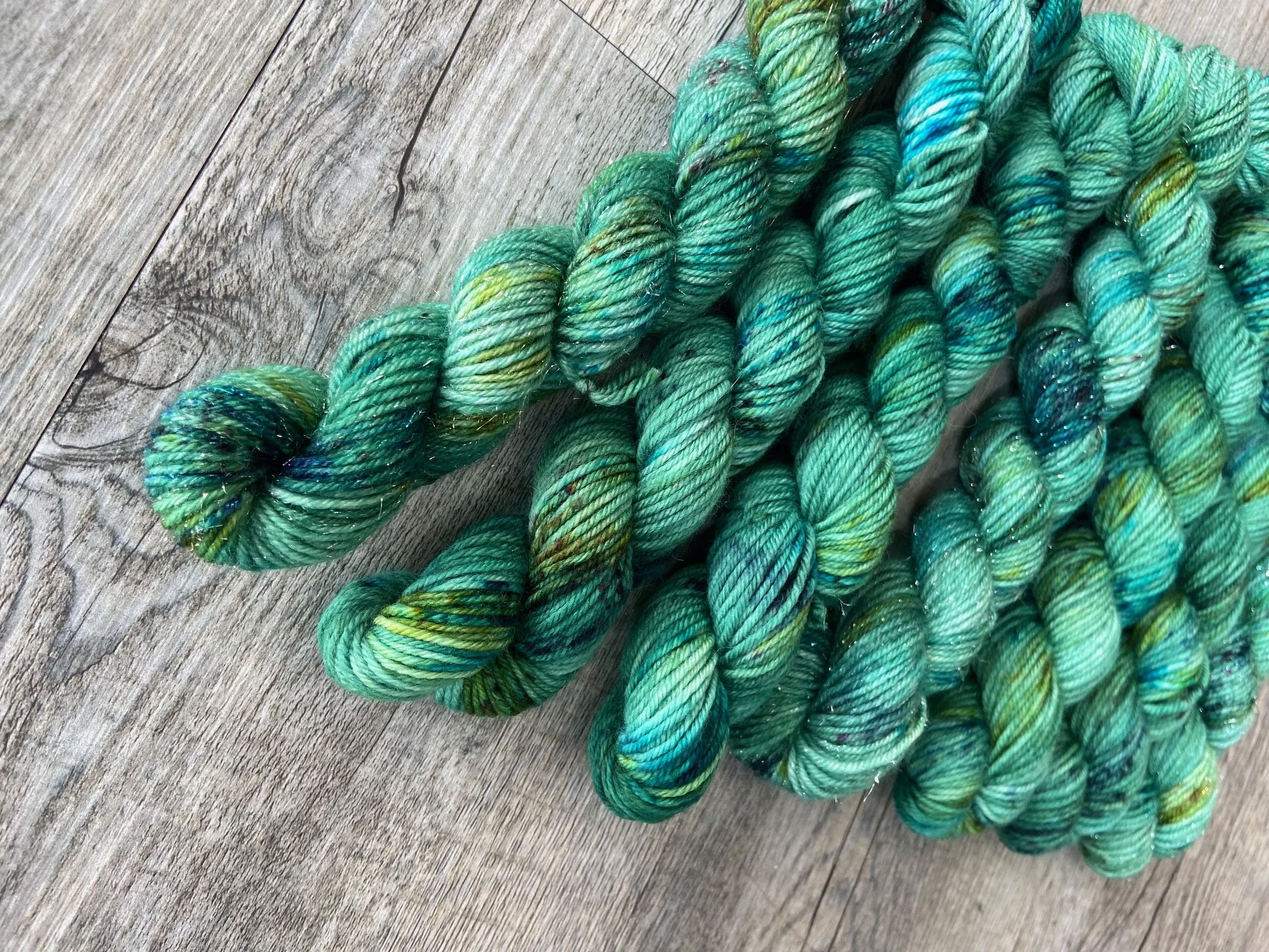 The Vacationer "RIVIERA" Yarn Kit with free pattern — Madrigal Yarns