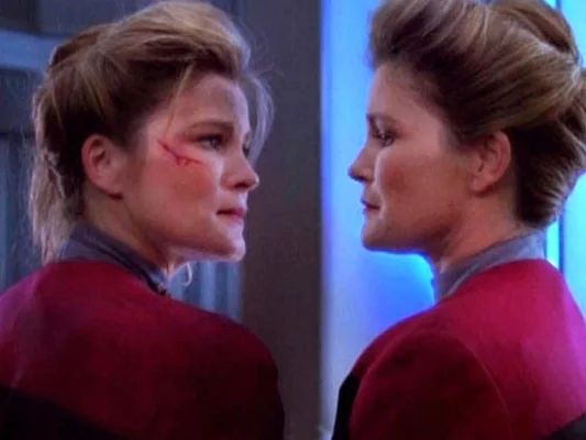 Captain Janeway Hair