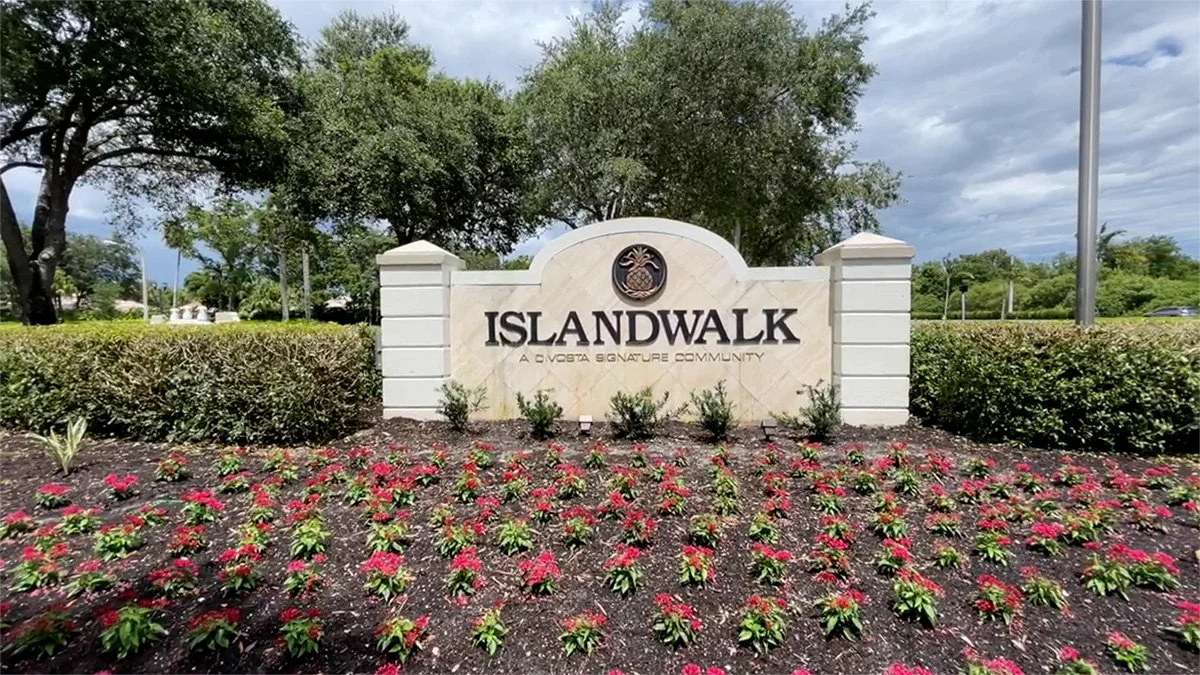 Island Walk Naples Florida : 51 Homes and Condos for Sale in Island ...