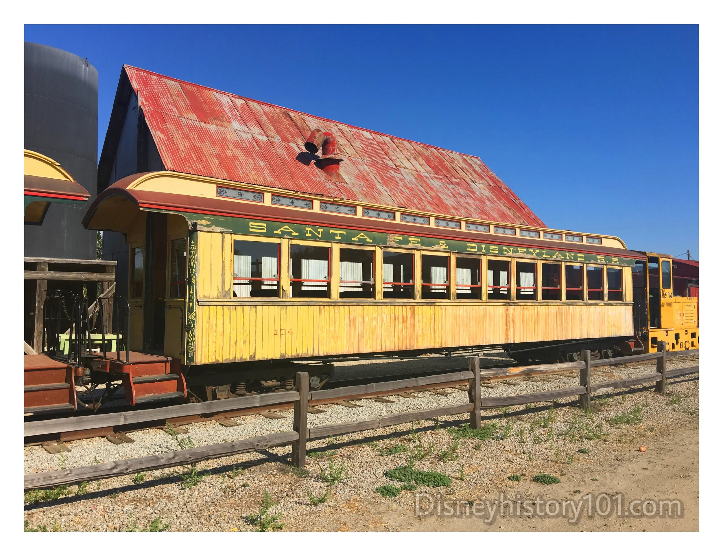 DISNEYLAND RETLAW 1 — Disney History 101