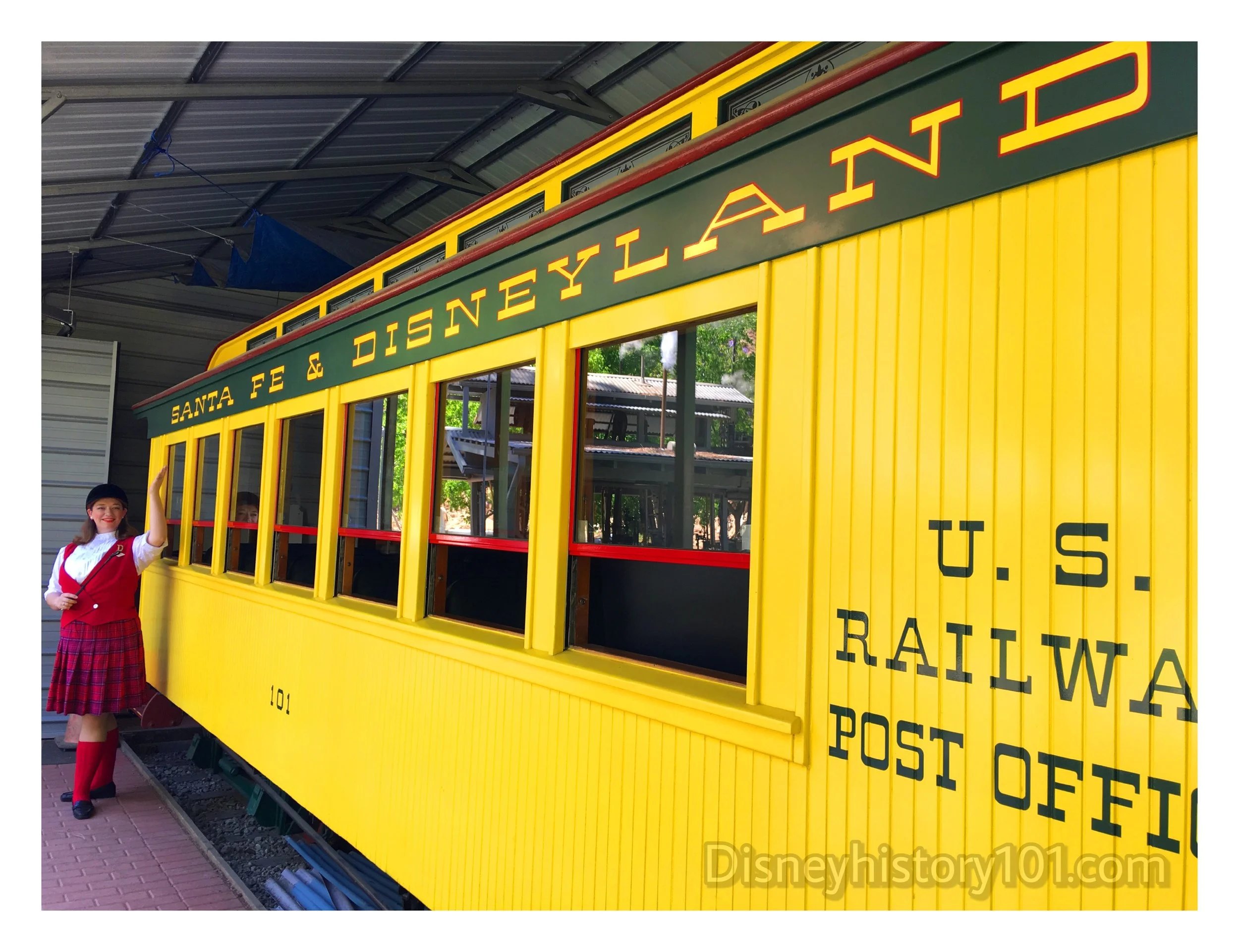 DISNEYLAND RETLAW 1 — Disney History 101