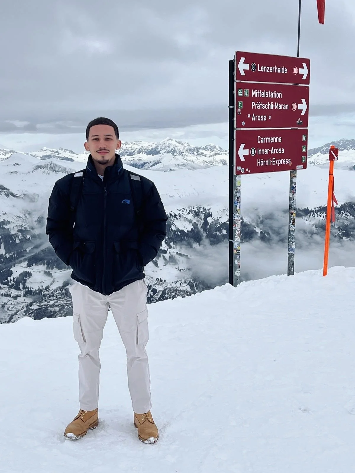 Hivoduct - Llewellyn Poulton - EN — B360 - education partnerships