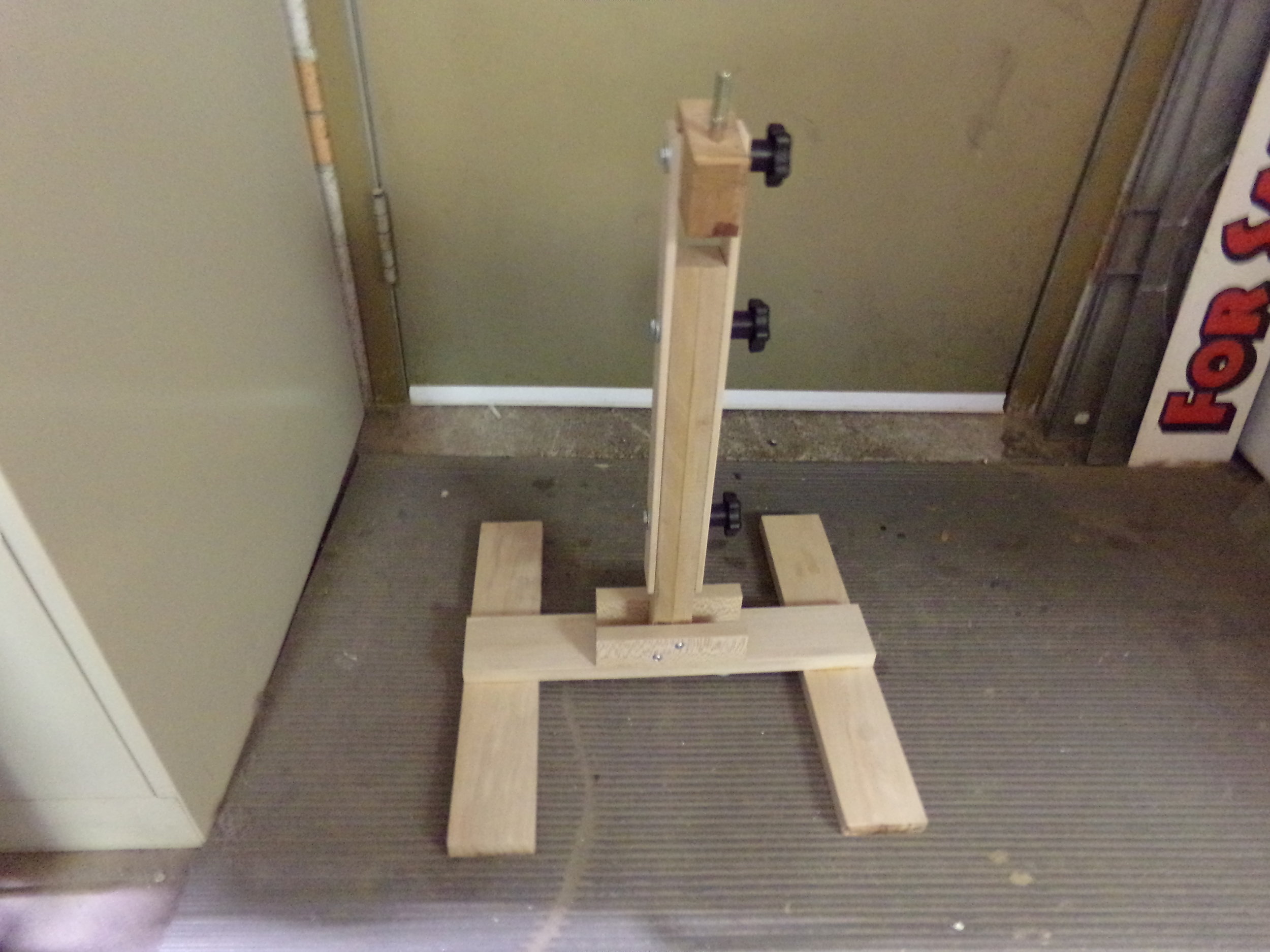 Frames & Floor Stands — Ault's Rug Hooking Equipment Co.