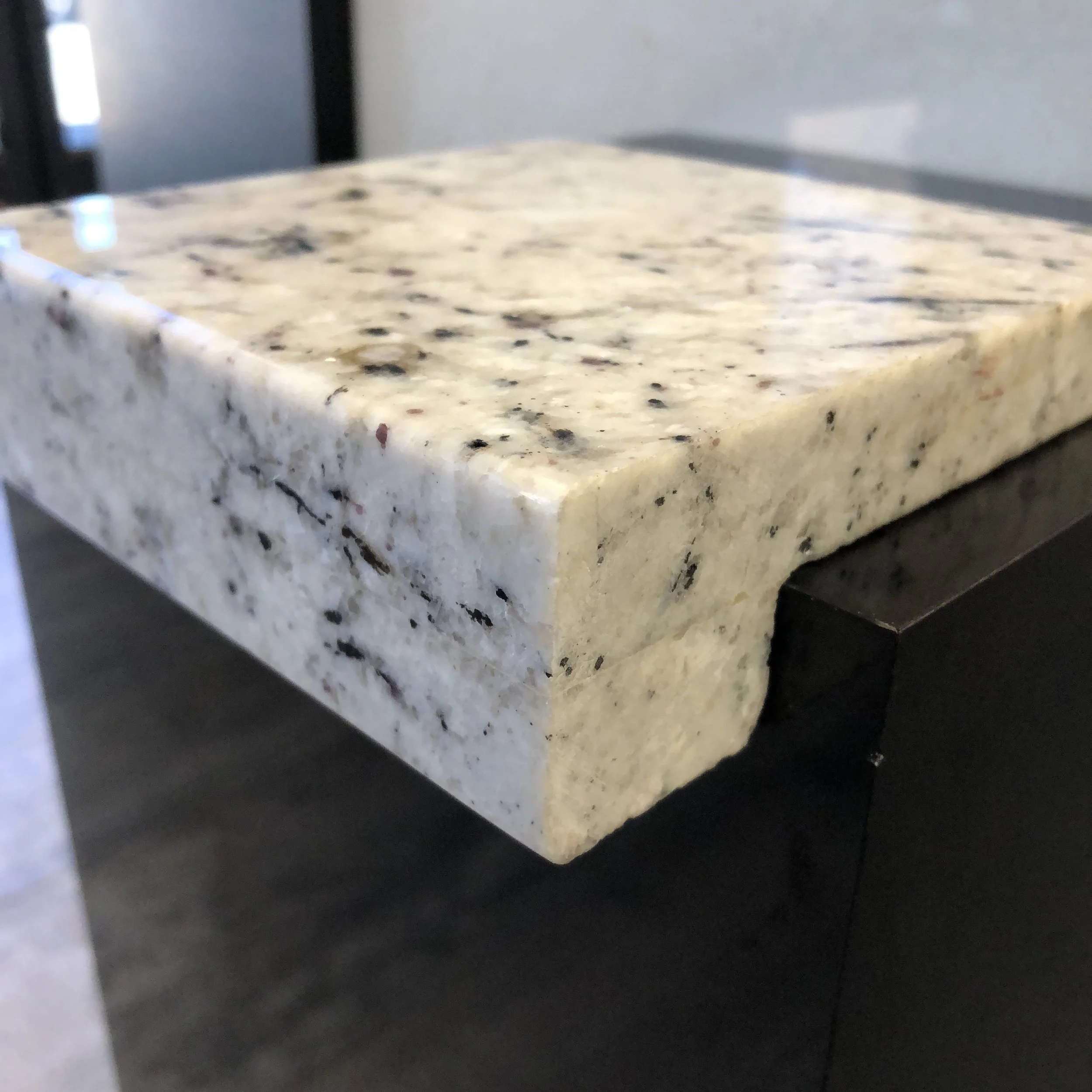 Edge Detail — Silver Creek Tile & Stone