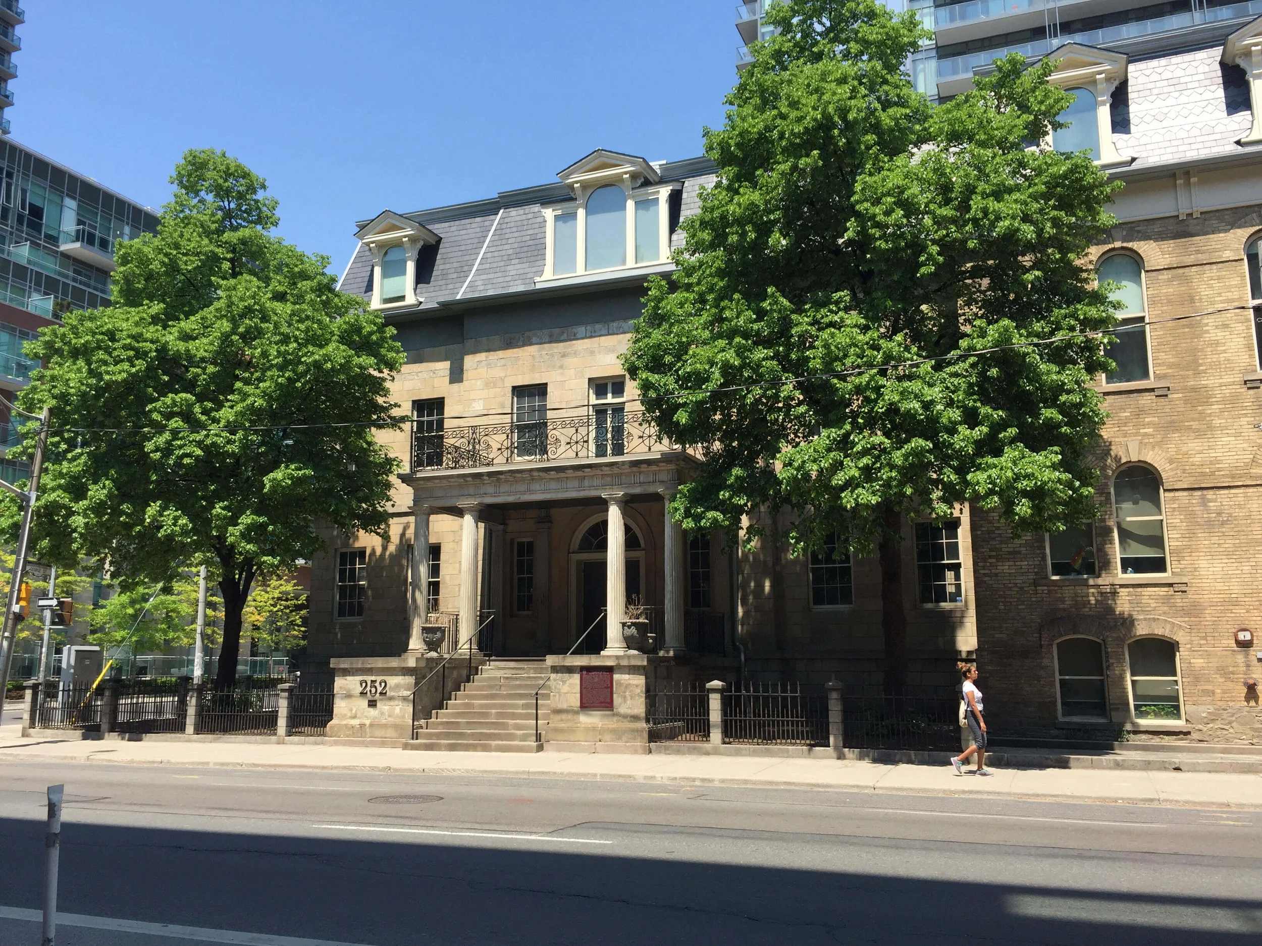 Exploring Toronto’s Architecture: A Guided Walking Tour to Toronto’s ...
