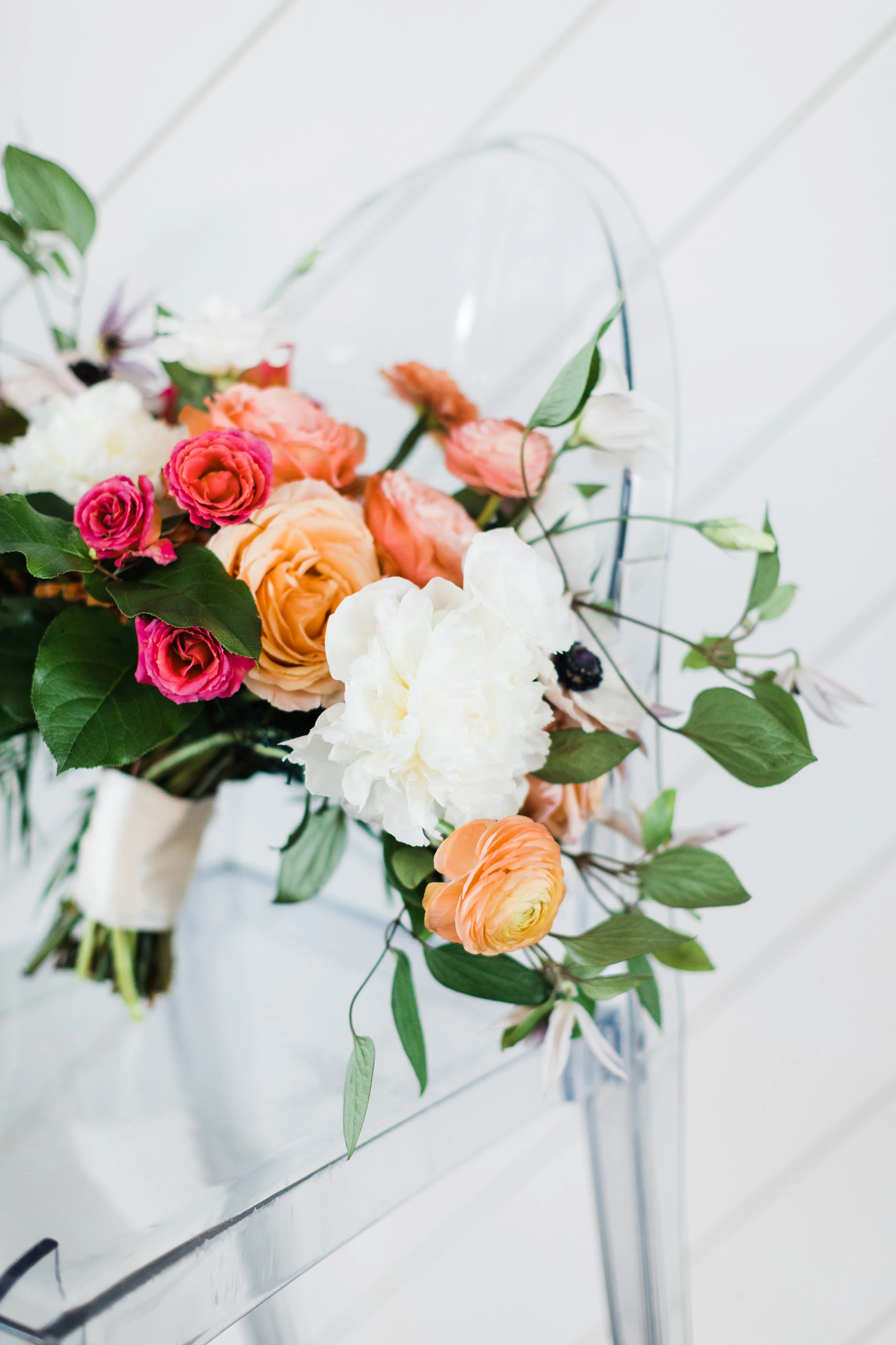 Rich Summer Colors at The Abbott — Good Earth Floral Design Studio