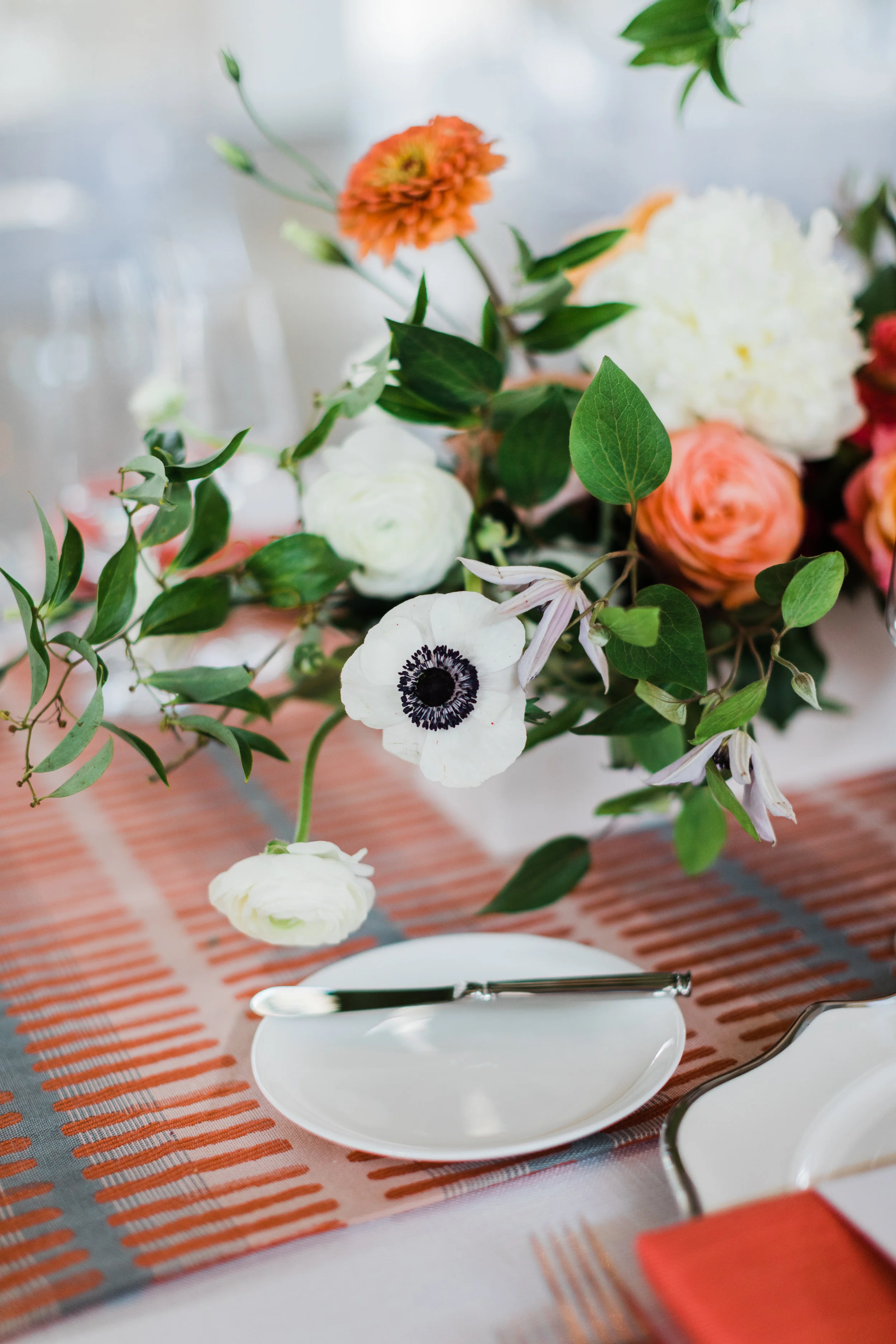 Rich Summer Colors at The Abbott — Good Earth Floral Design Studio