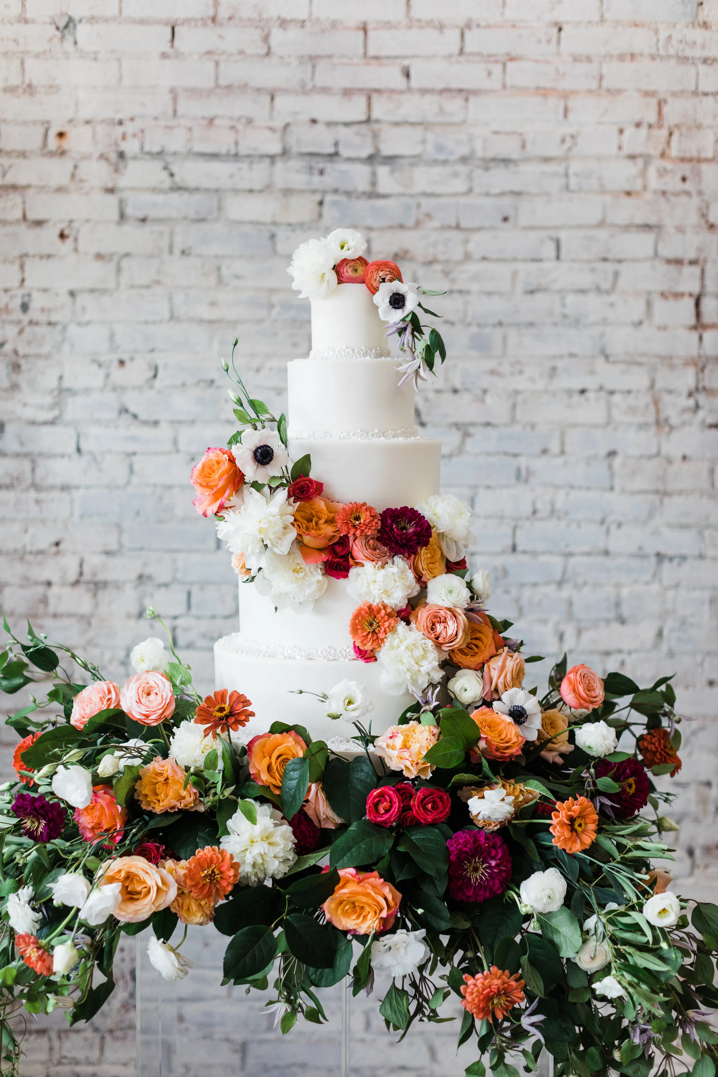 Rich Summer Colors at The Abbott — Good Earth Floral Design Studio