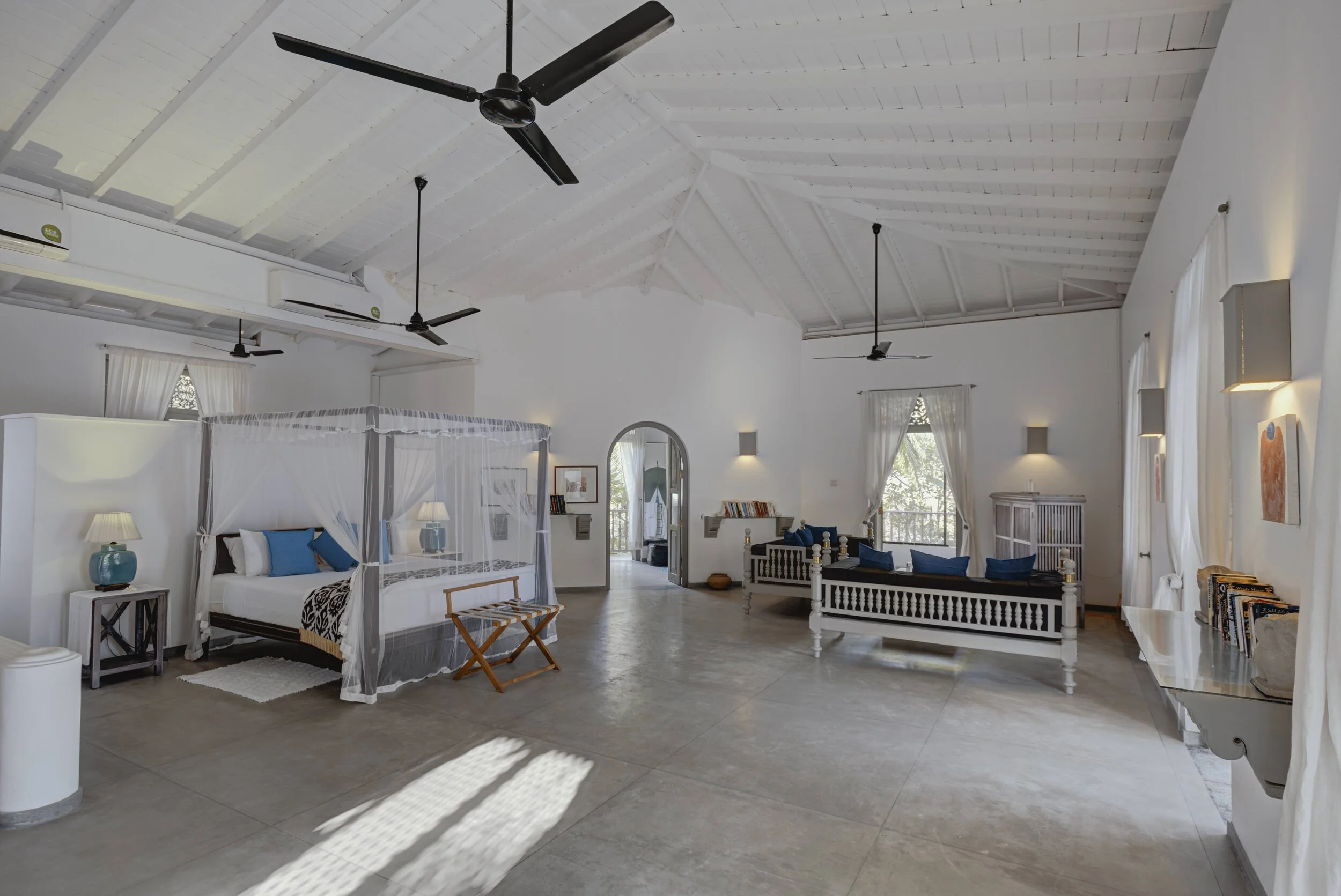 Bellini Blue — GOOD SPIRIT CO