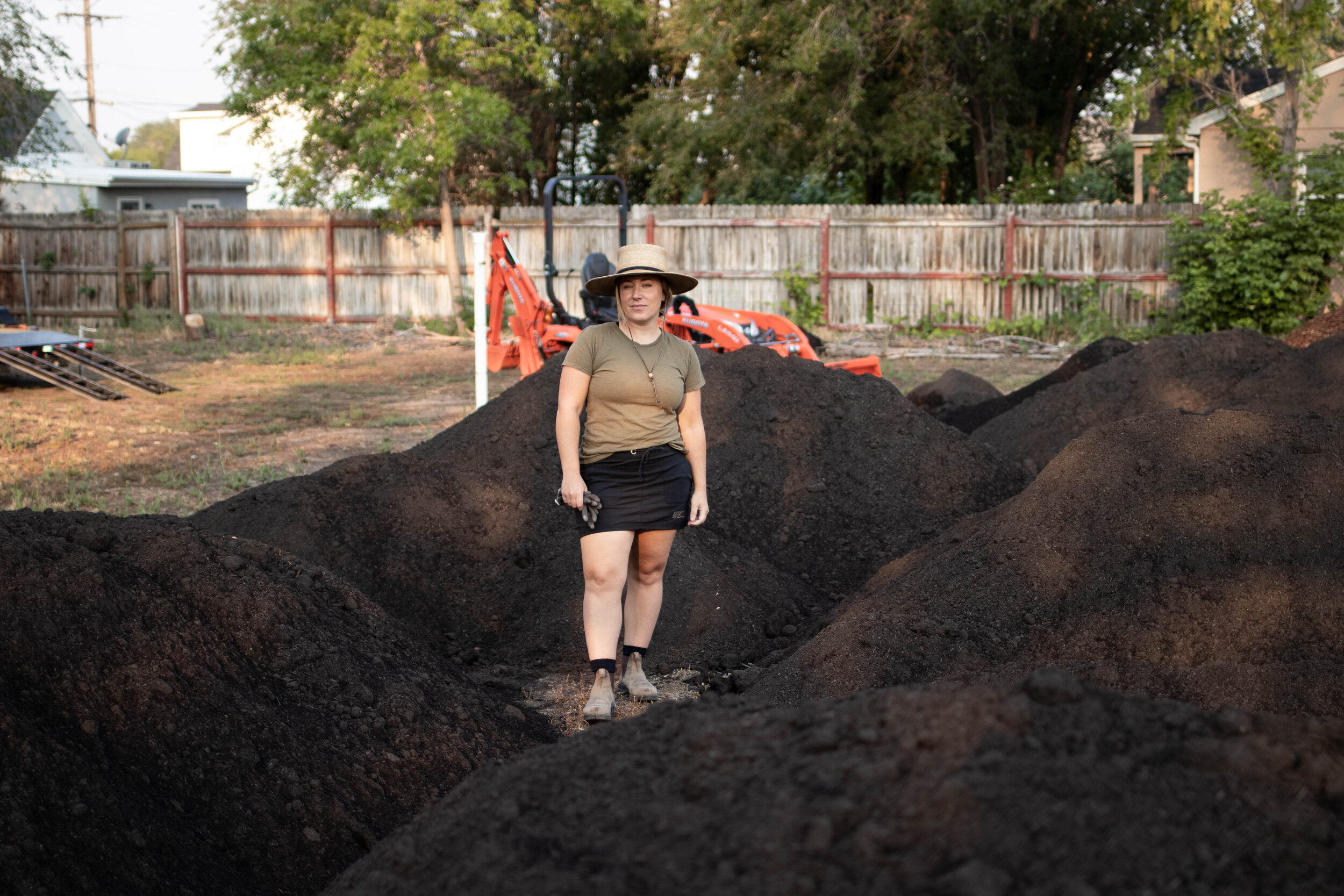 How & Why We built a Hügelkultur Privacy Berm in our Backyard - GATHER ...