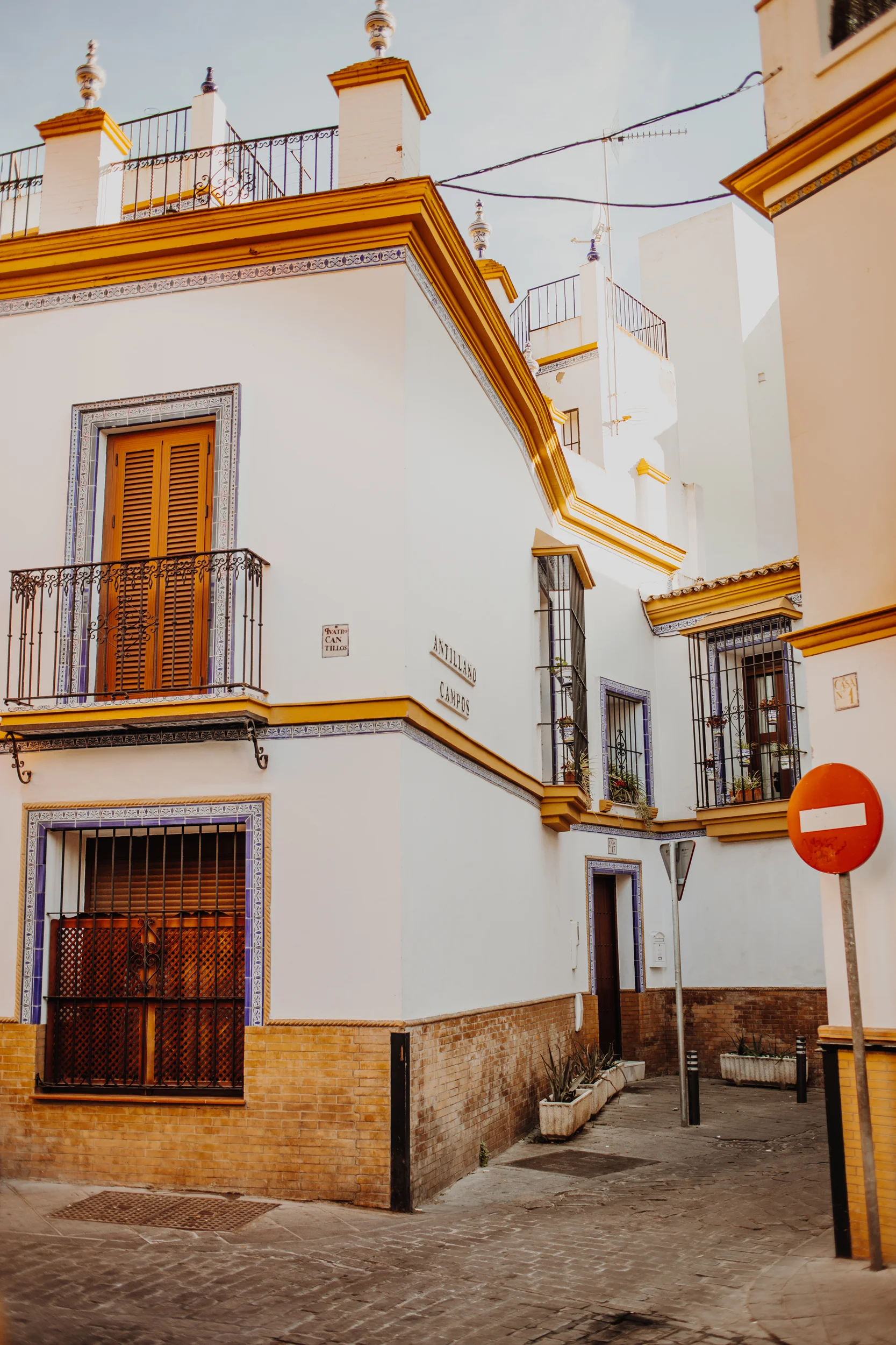 Visiting The Royal Alcázar and Five Other Things to Do in Seville ...