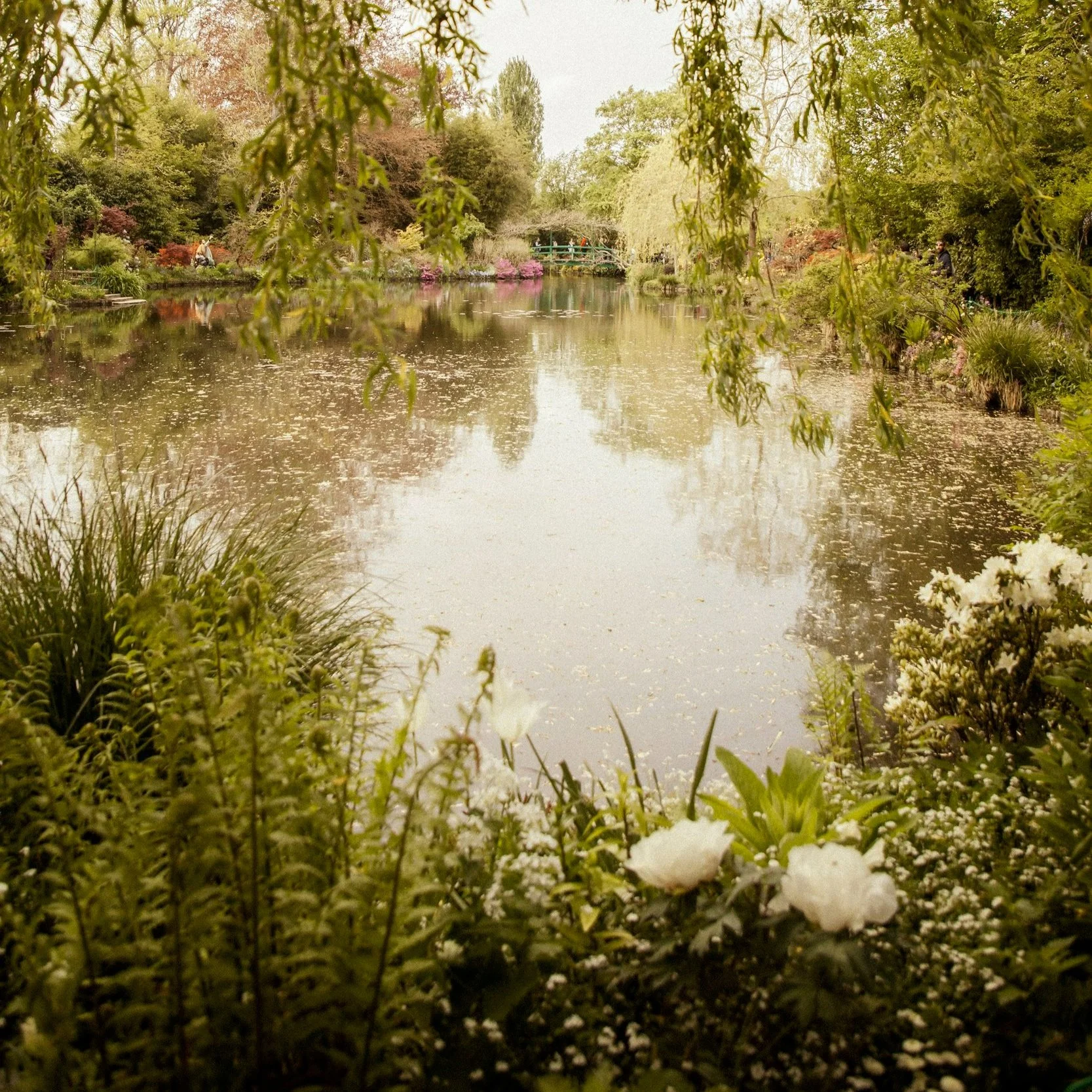 Day Trip Guide from Paris to Giverny, France (Monet's Gardens) — the weithouse