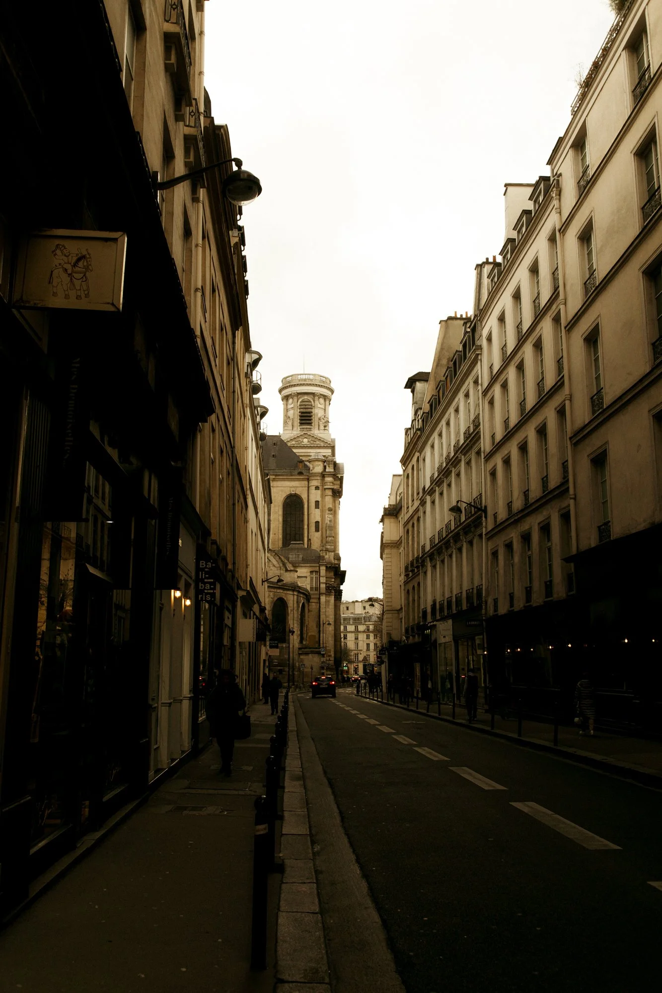 The Paris 6th Arrondissement Travel Guide — the weithouse