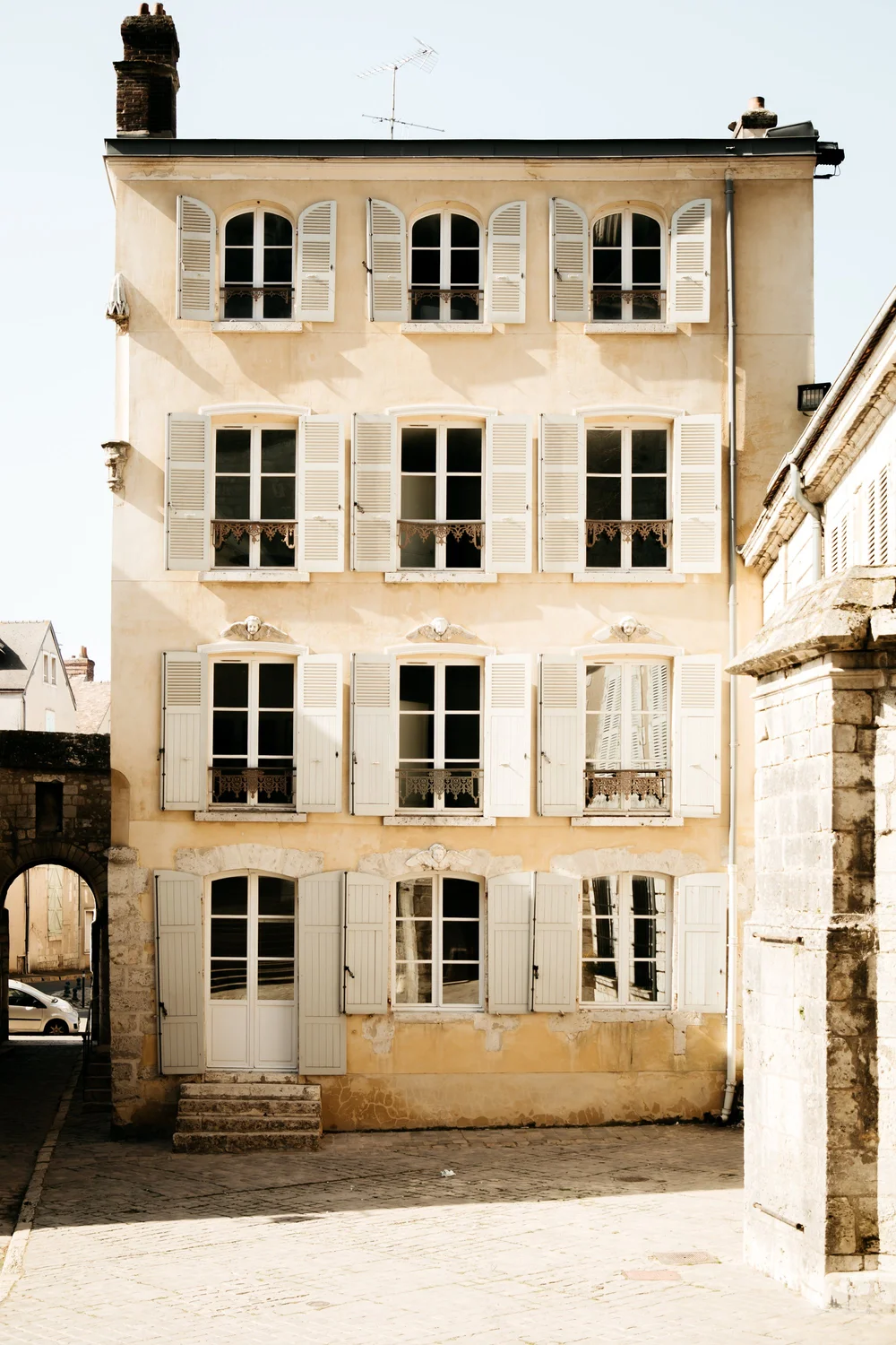 The Chartres, France (Day Trip) Travel Guide — the weithouse
