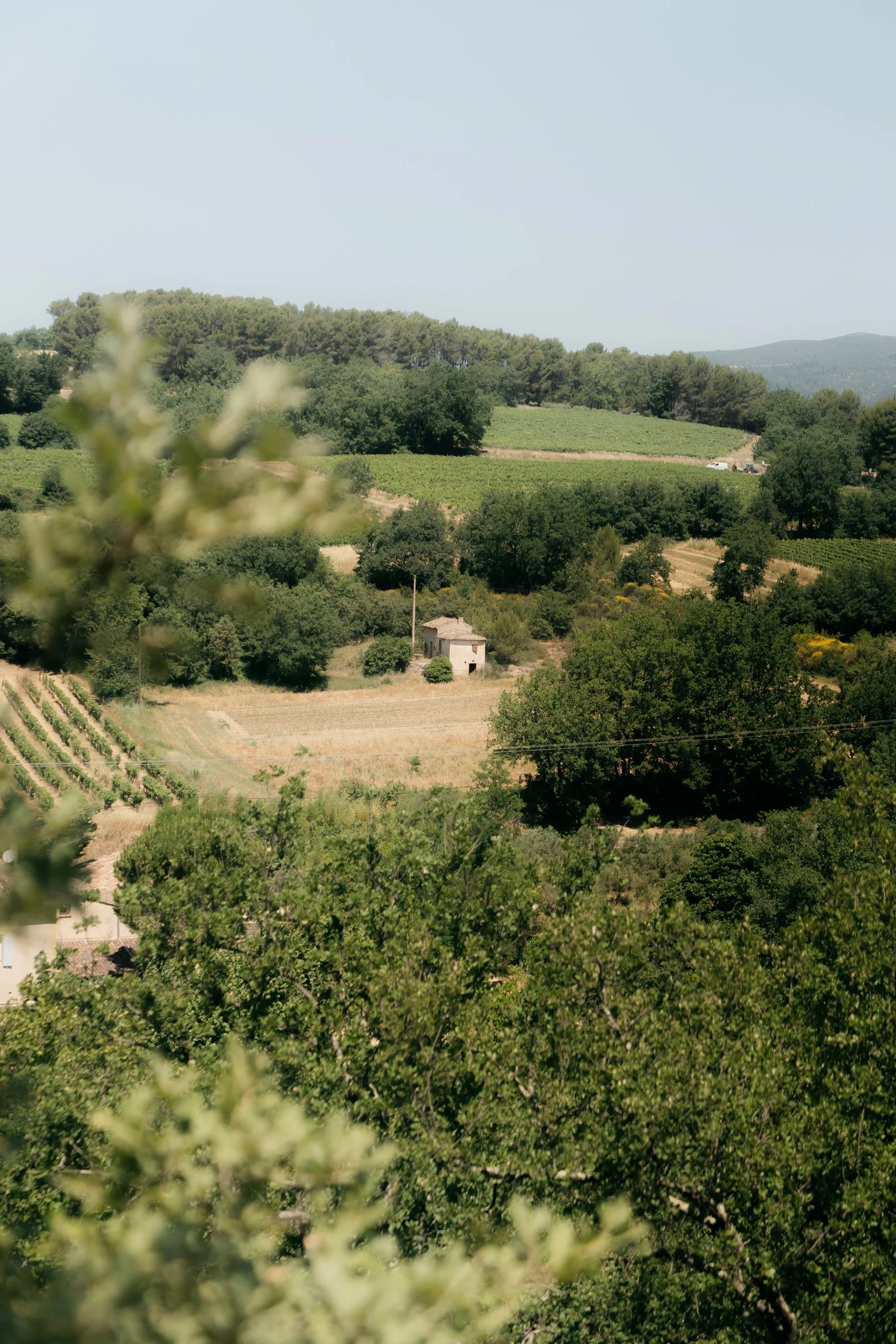 A Guide to Lourmarin: The Prettiest Village in Provence — the weithouse