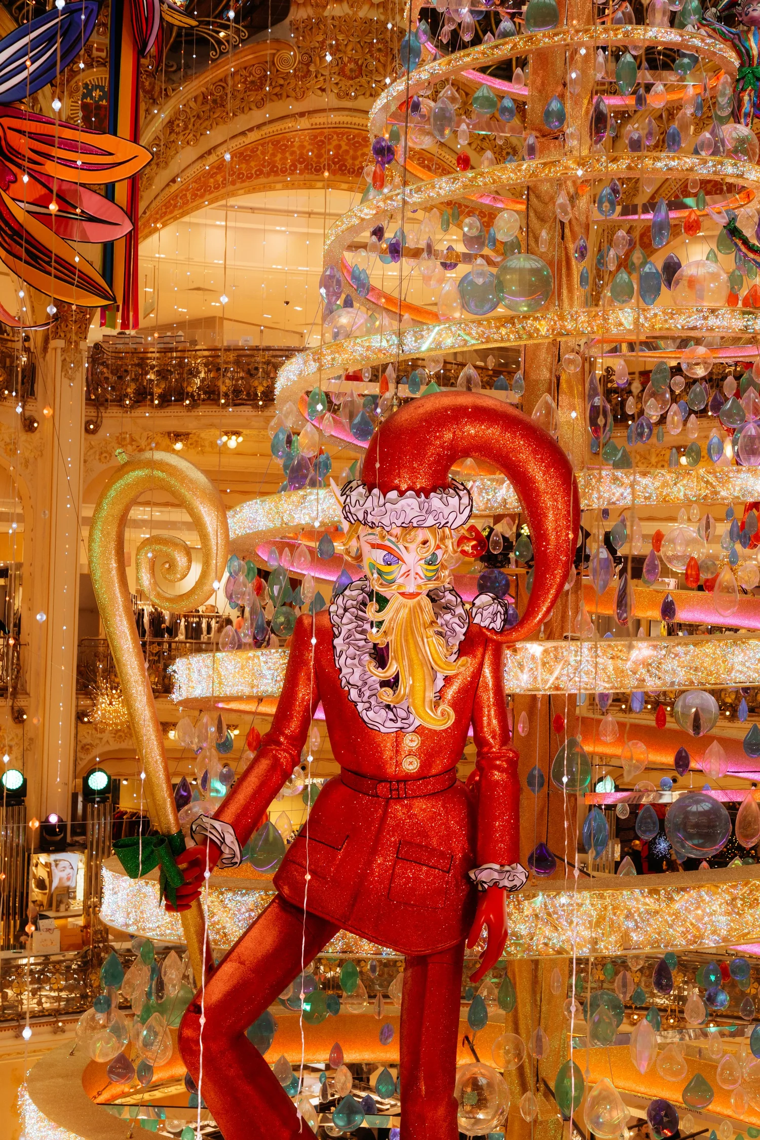 Paris At Christmas: Christmas Markets and Top Things To Do — the weithouse