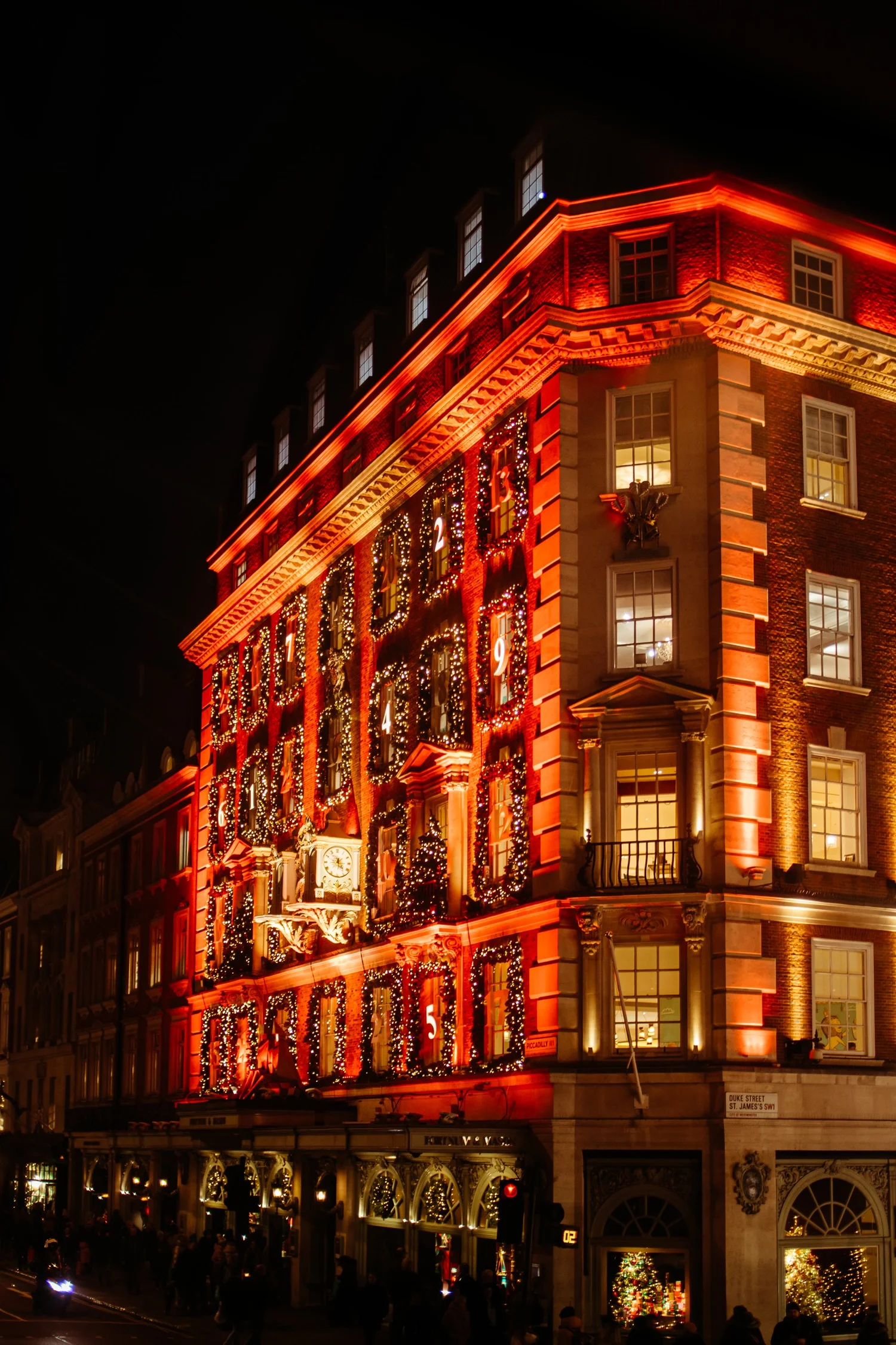 8 Best Things to Do in London at Christmas — the weithouse