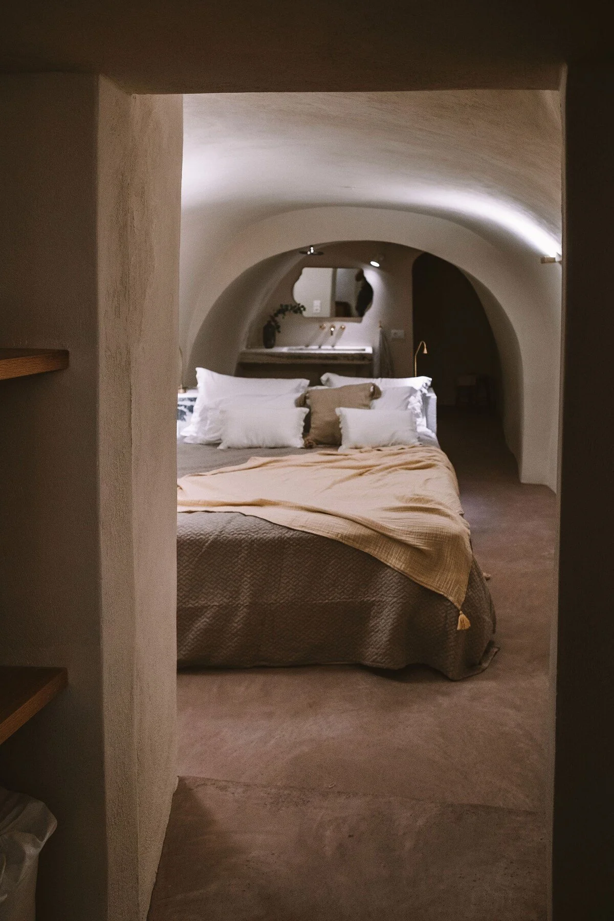 13 Best Airbnbs in Oia, Santorini (Greece) — the weithouse