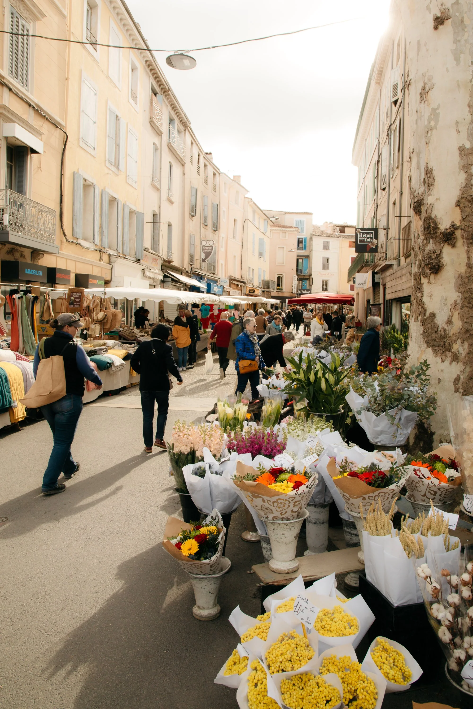A Guide to the Markets of Provence: Must-See Provencal Markets and What ...