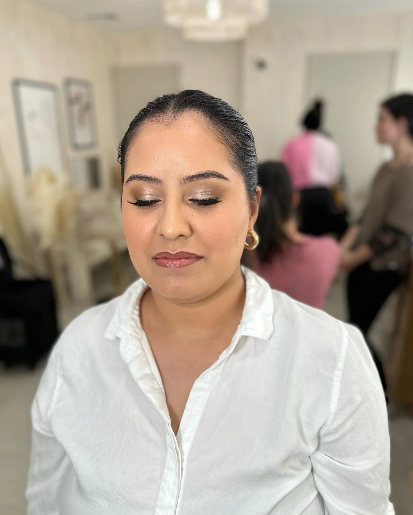 Sandra Makeup Artistry: Hair & Makeup