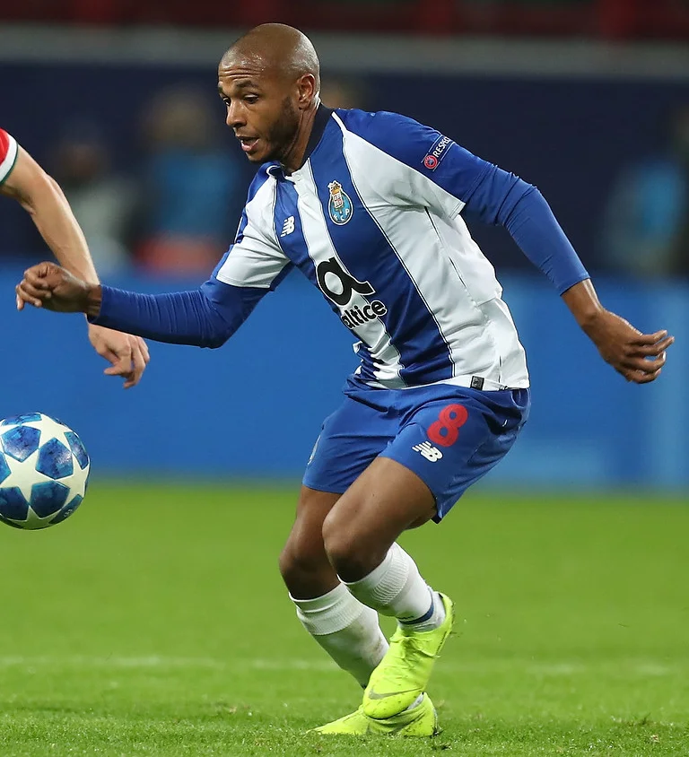 Yacine Brahimi on verge of signing for Arsenal — TugaScout