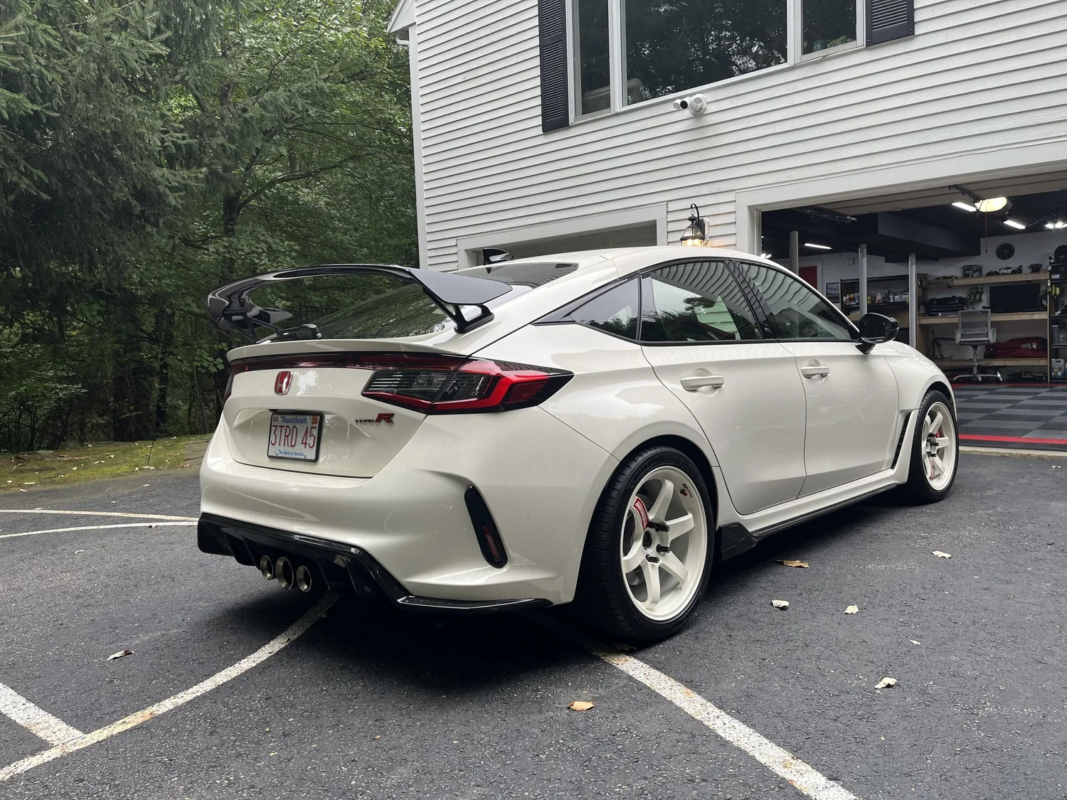 Championship White FL5 Civic Type R x Rays Volk TE37SL Championship ...