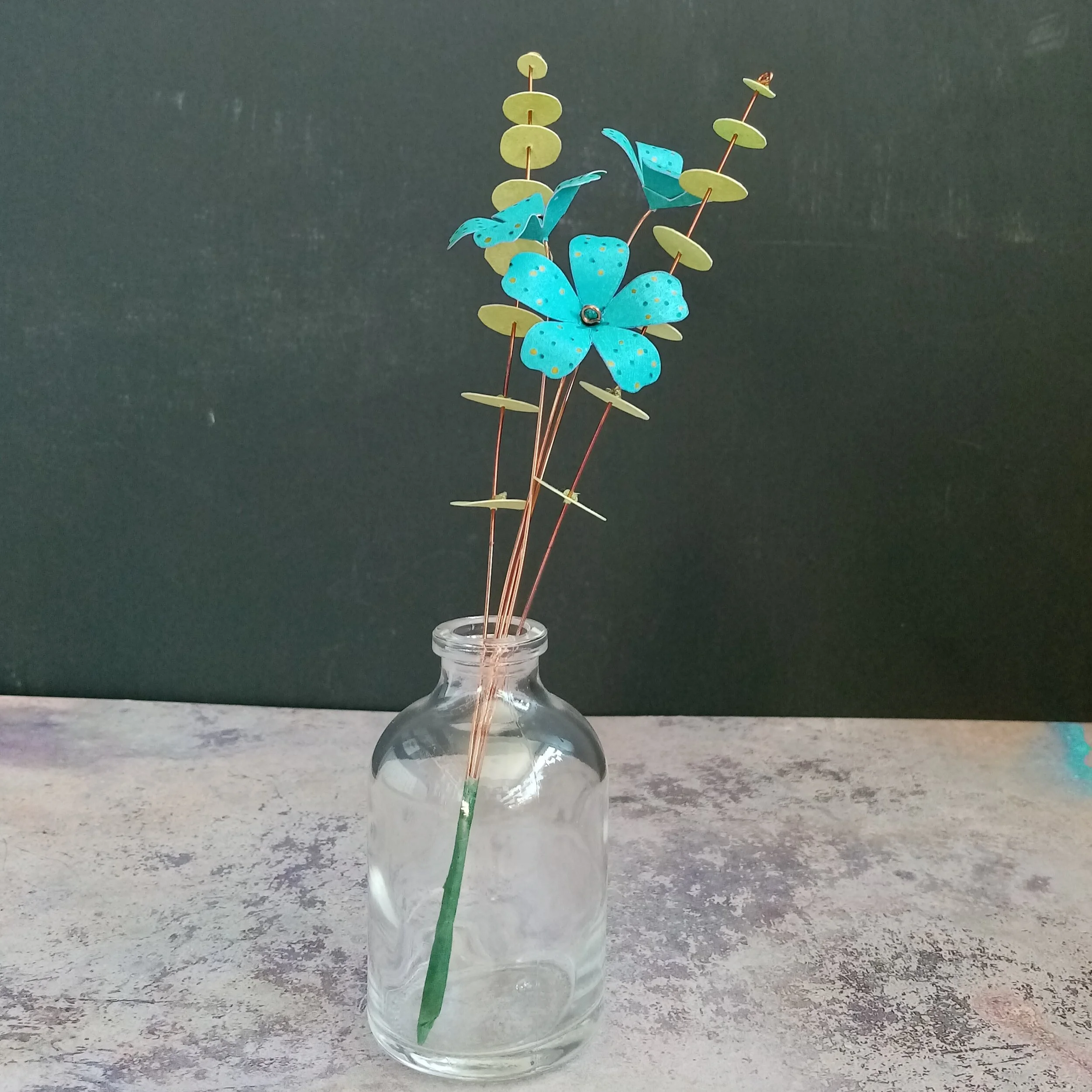 White freesia paper flower bouquet Kaper