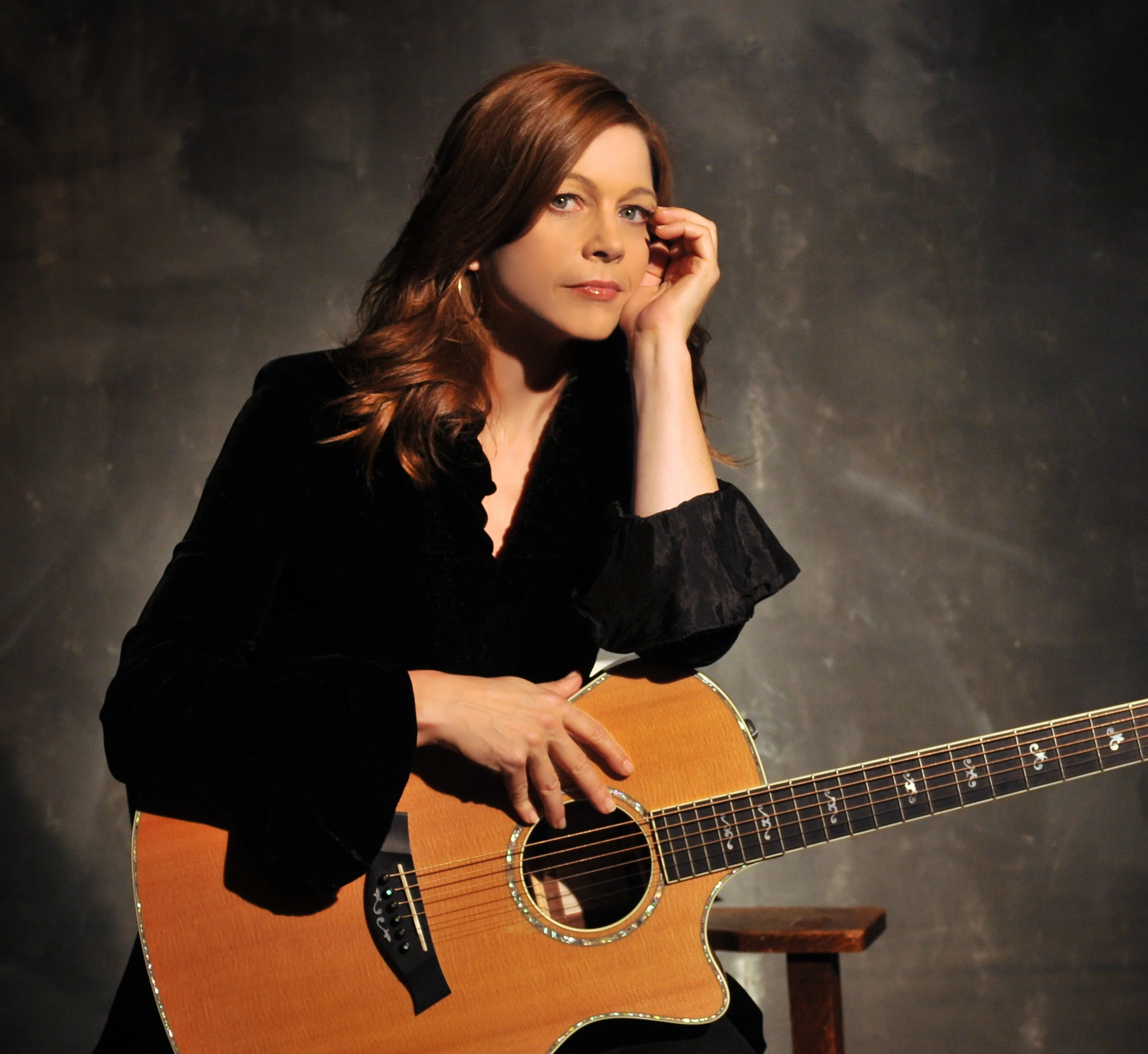 About — Carrie Newcomer