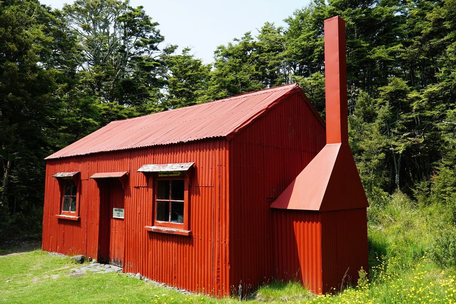 Historic Waihohonu Hut Maintenance Field Trip — Project Tongariro