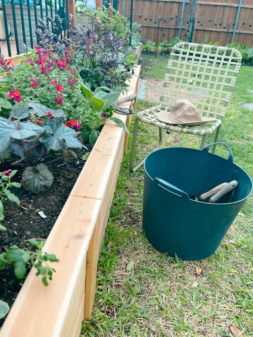 Eartheasy Cedar Raised Beds: Easy-to-Assemble, Customizable, and Built ...