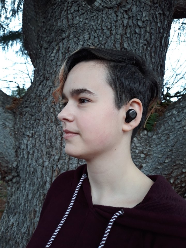 3 Best Bluetooth Headphones and Earbuds for Outdoor Activities of 2025 ...