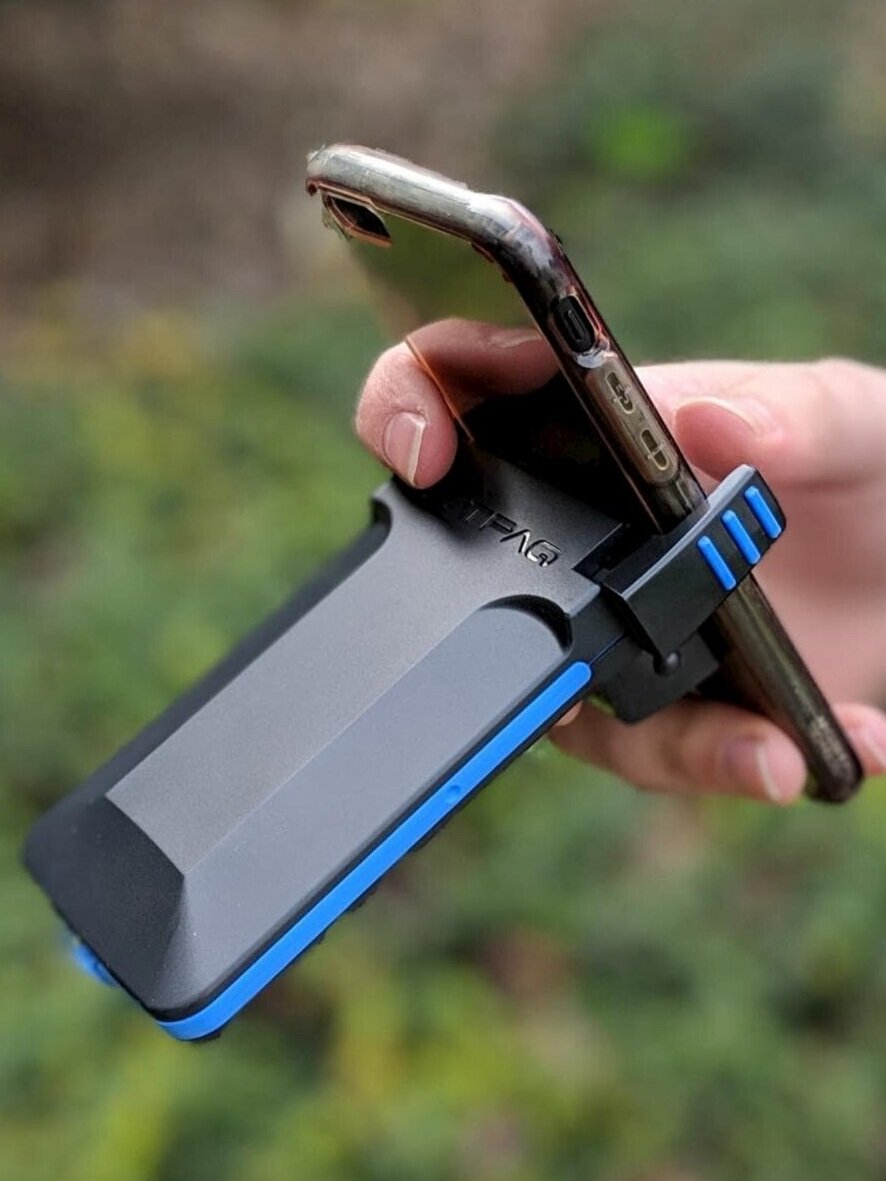 Best Satellite Messengers & Personal Locator Beacons — Treeline Review