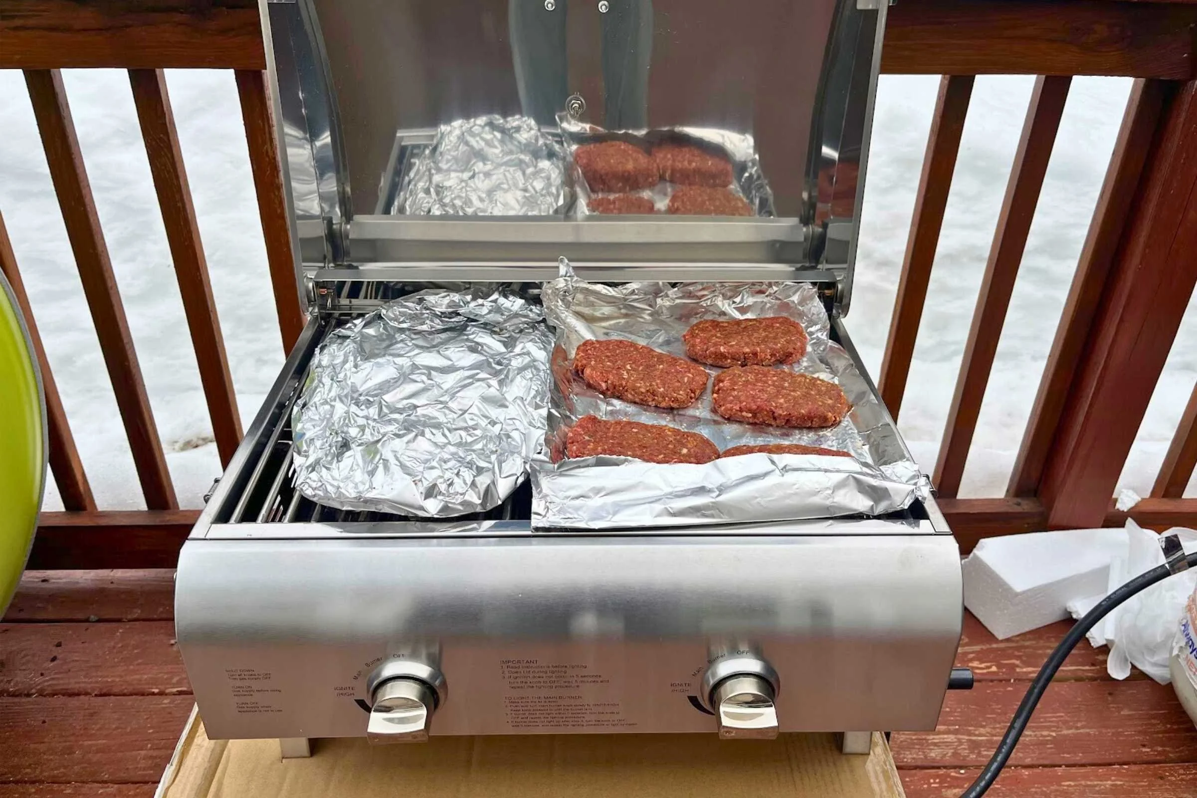 How to Clean a Portable Gas Grill: Easy Steps for Sparkling Results ...